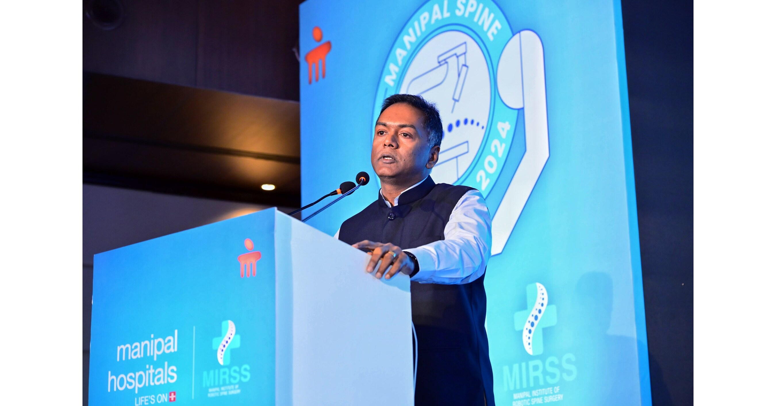 Revolutionizing Spine Surgery: Manipal Hospitals Hosts "Roboticon 2024"