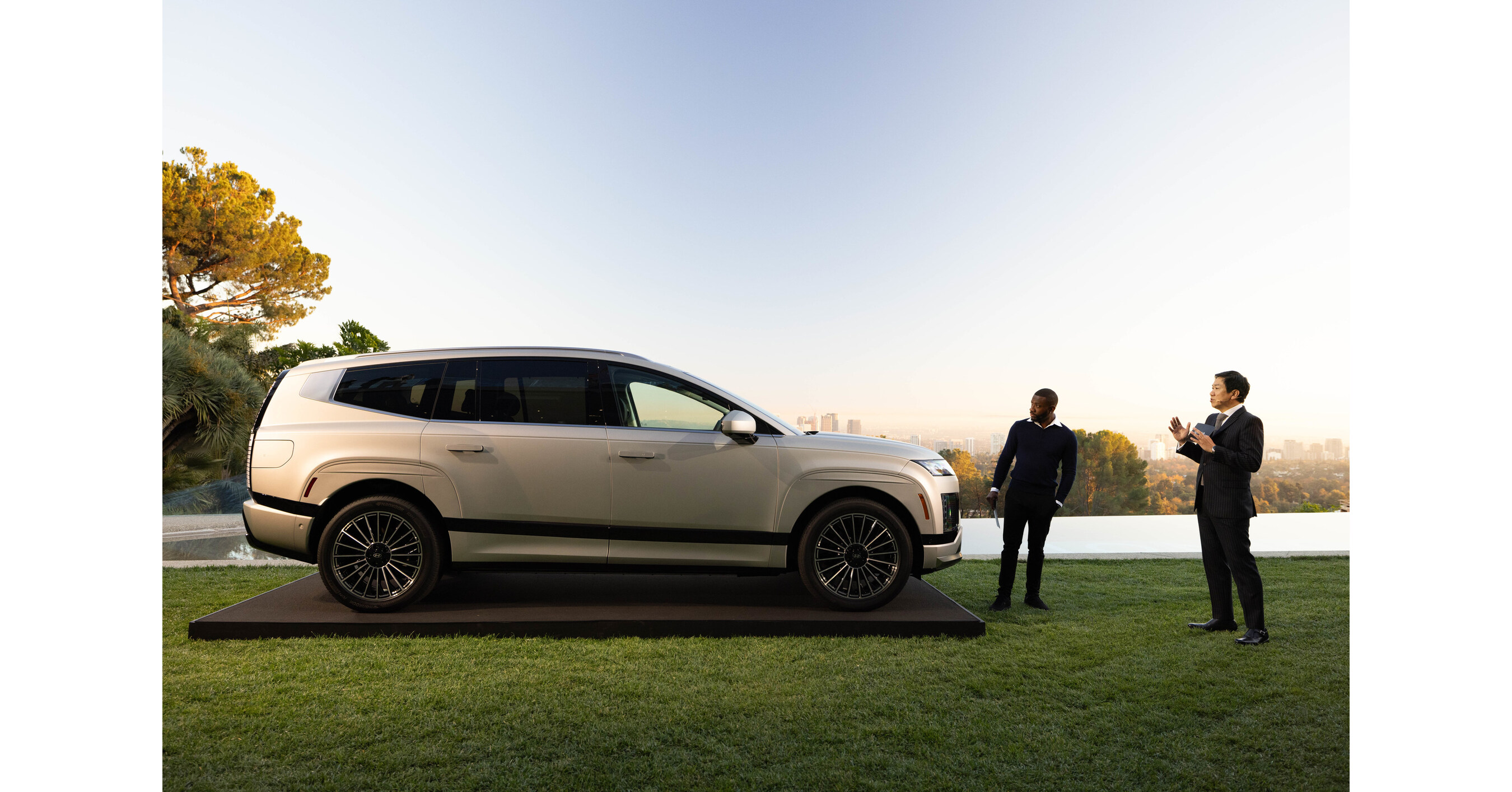 Hyundai Motor Shifts Perceptions by Unveiling All-Electric IONIQ 9 SUV ...