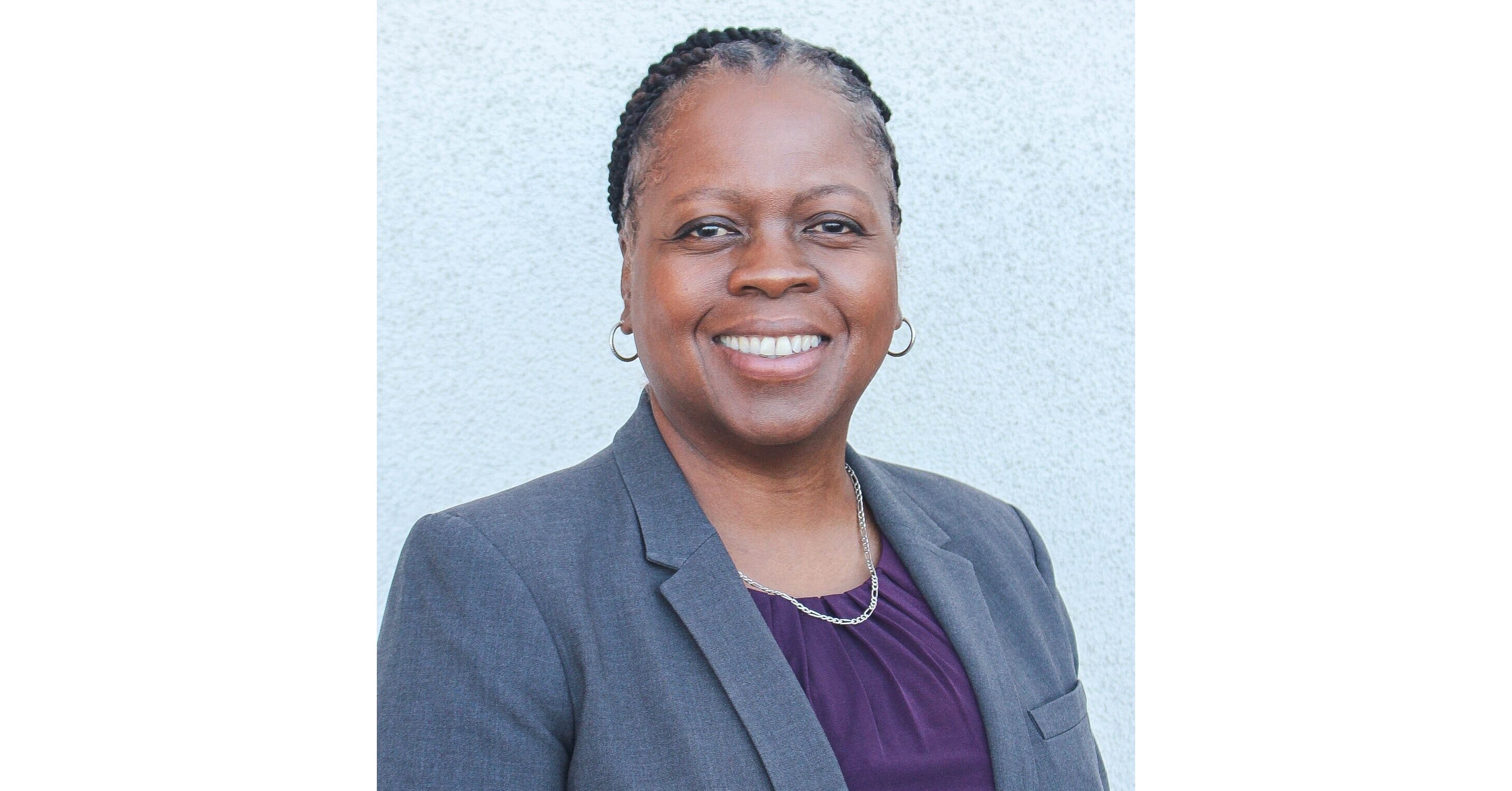 Car Pros CFO Shirley Jones Receives 2024 Women in Retail Award