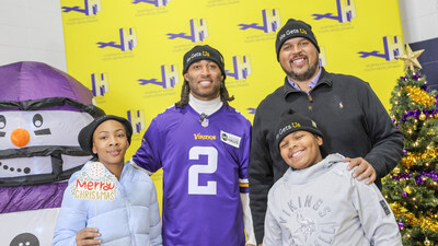 Minnesota Vikings Player Stephon Gilmore Hosts 'Santa Steph's Workshop ...