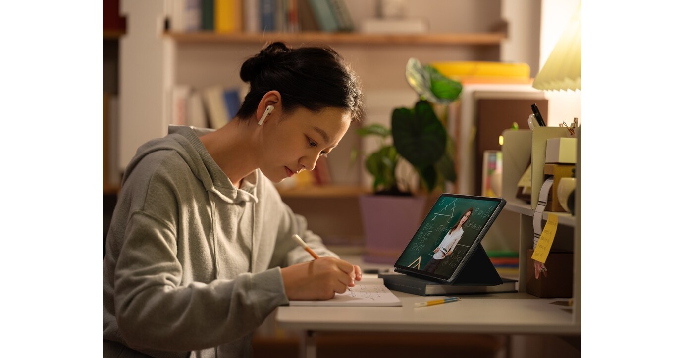 HUAWEI MatePad 11.5 Embraces Paperless Productivity with Ease