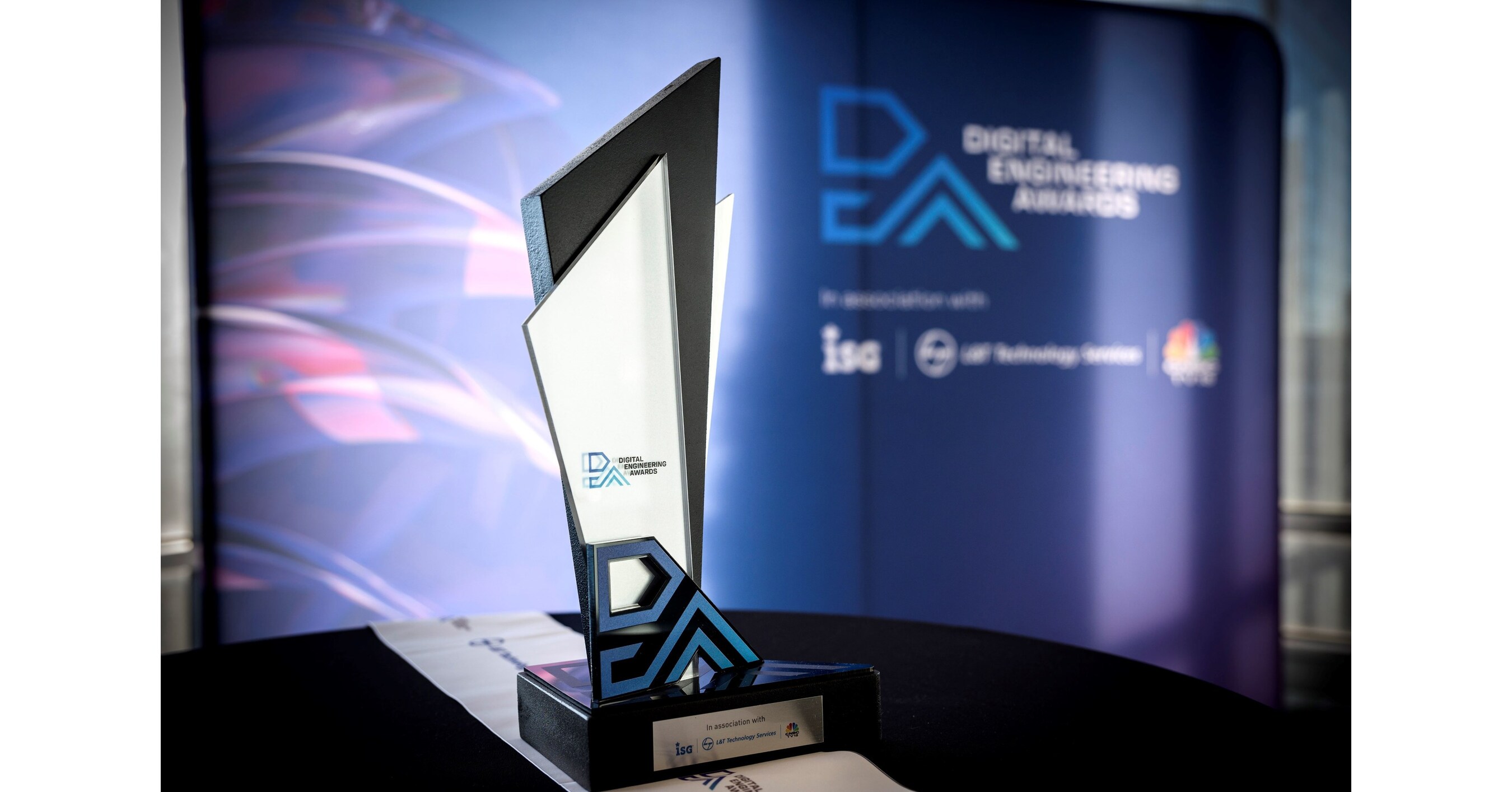 MARELLI'S PASSENGER DISPLAY WITH PRIVACY HONORED AT THE "DIGITAL ...