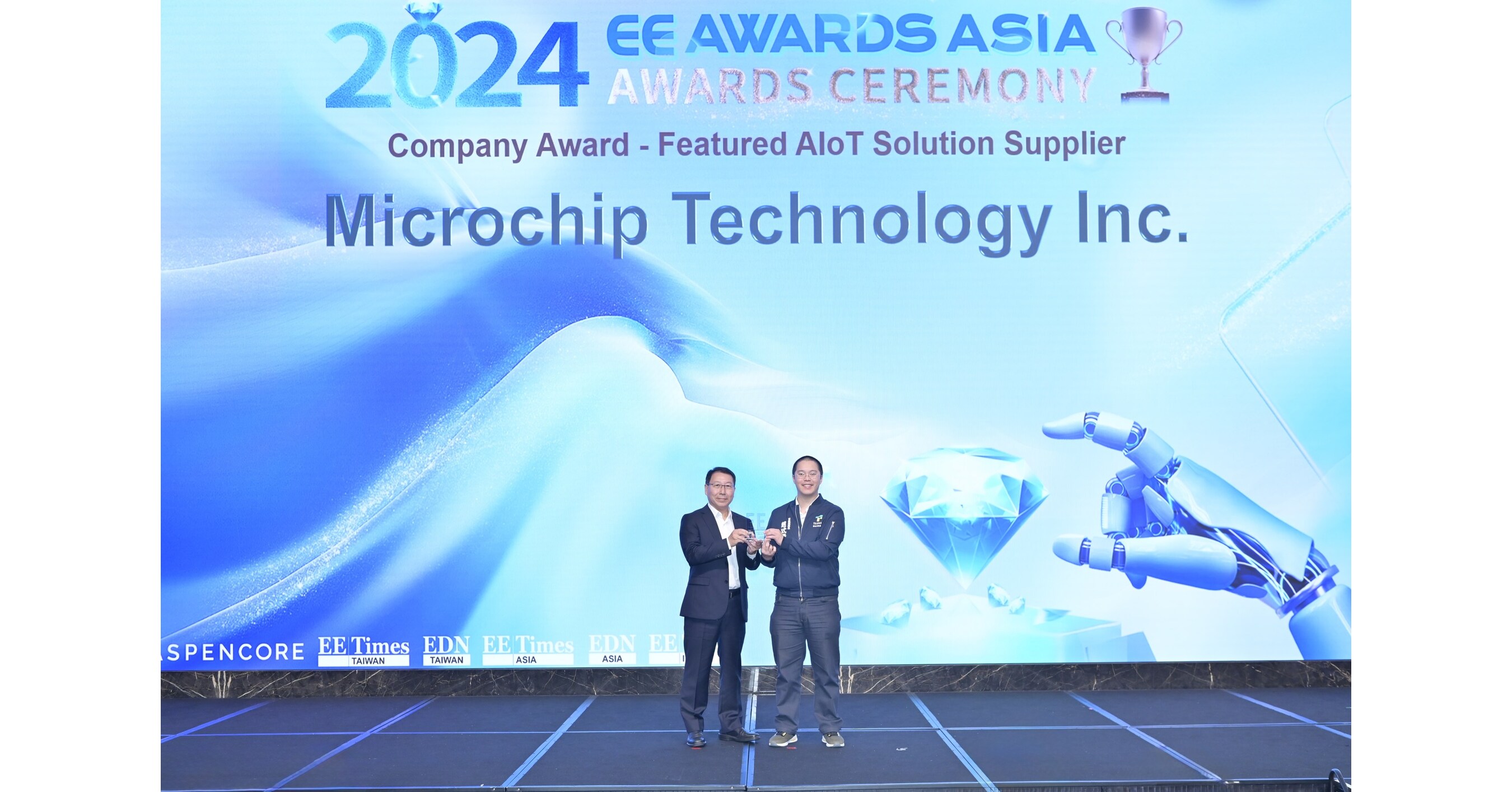 Microchip榮獲EE Awards Asia 2024金選AIoT解決方案供應商、年度最佳MCU/Driver IC以及年度最佳 ...