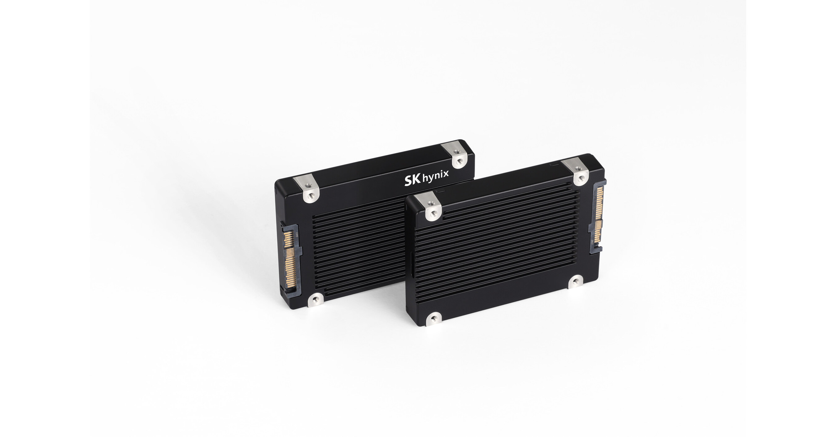 SK hynix develops 'PS1012 U.2', High Capacity SSD for AI Data Centers