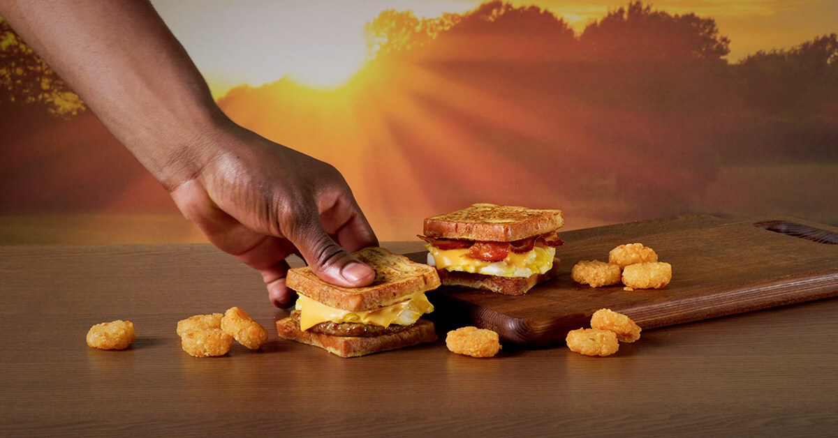 White Castle's All-Day Breakfast Menu Brings Back French Toast Sliders ...