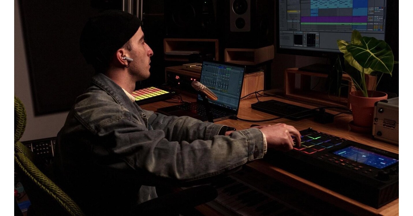 HISONG AirStudio One Named As CES Innovation Awards® 2025 Honoree