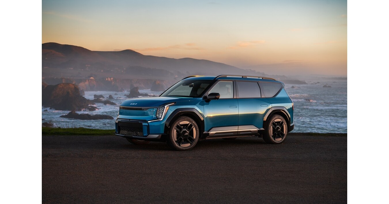 WARDS NOMBRA AL KIA EV9 UNO DE LOS MODELOS MÁS IMPACTANTES DEL 2024