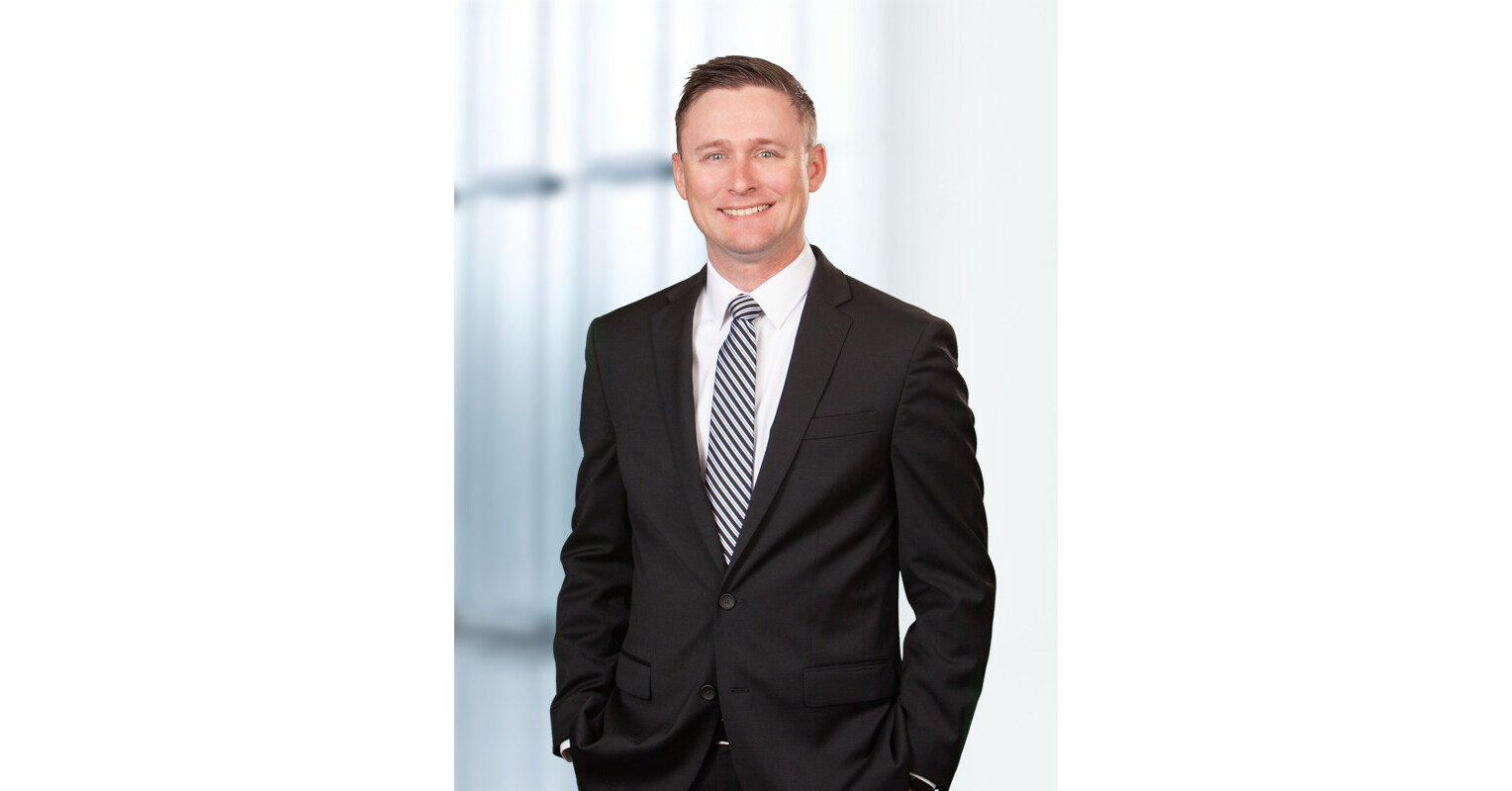 Dallas Law Firm Hallett & Perrin Elevates Jesse Beck to Shareholder