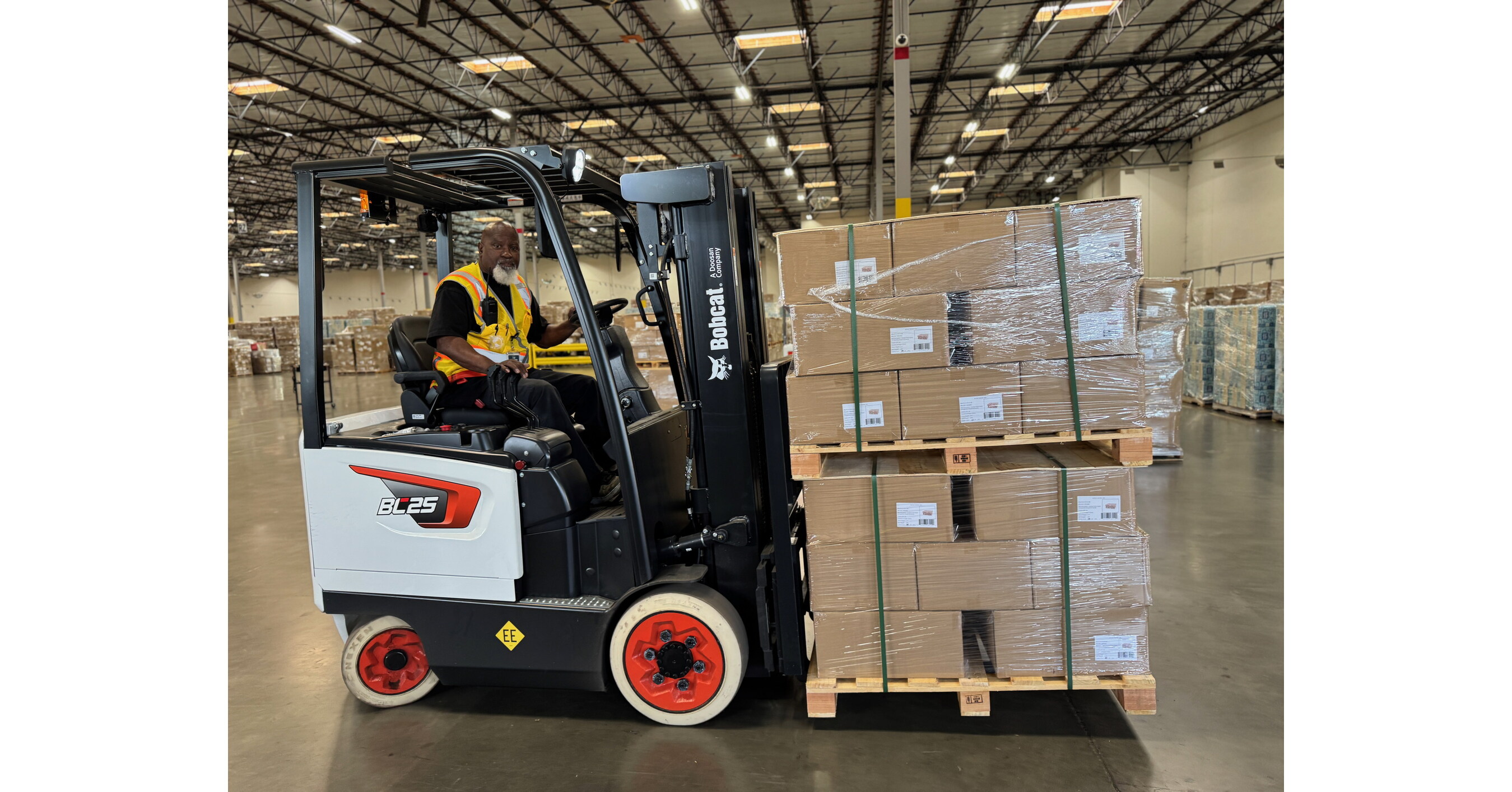 Global CFS Opens Second Managed Warehouse, First on West Coast