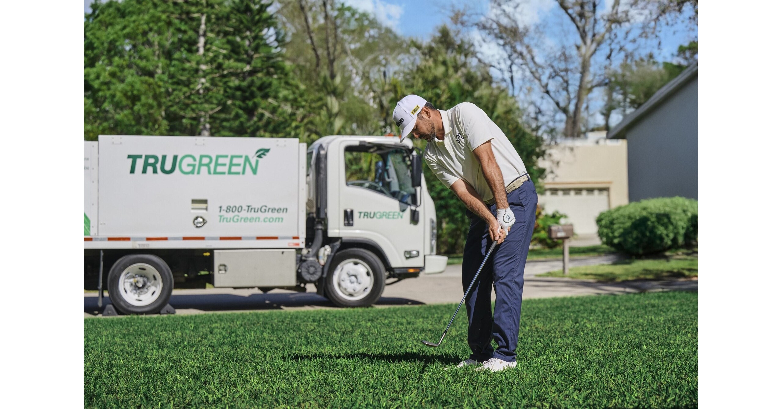 PGA TOUR Players Can't Resist a TruGreen Lawn
