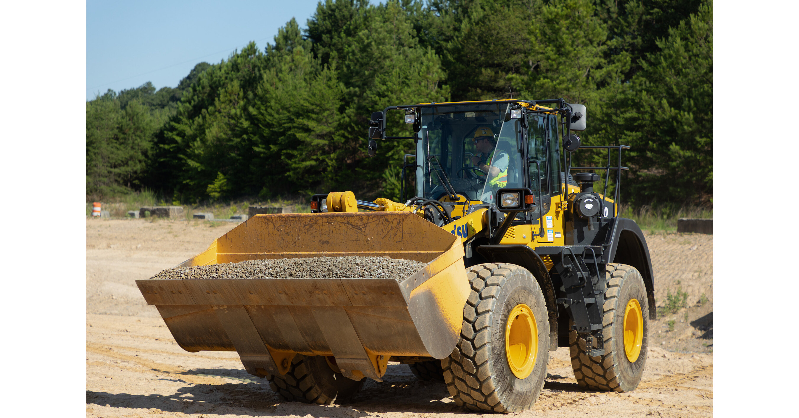 Gee Heavy Machinery to Showcase Komatsu and Manitou Equipment at the ...