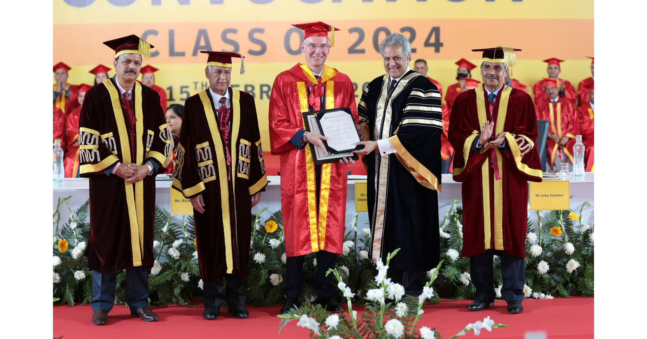 AMITY UNIVERSITY MADHYA PRADESH HONOURS ACADEMIC EXCELLENCE AT ...