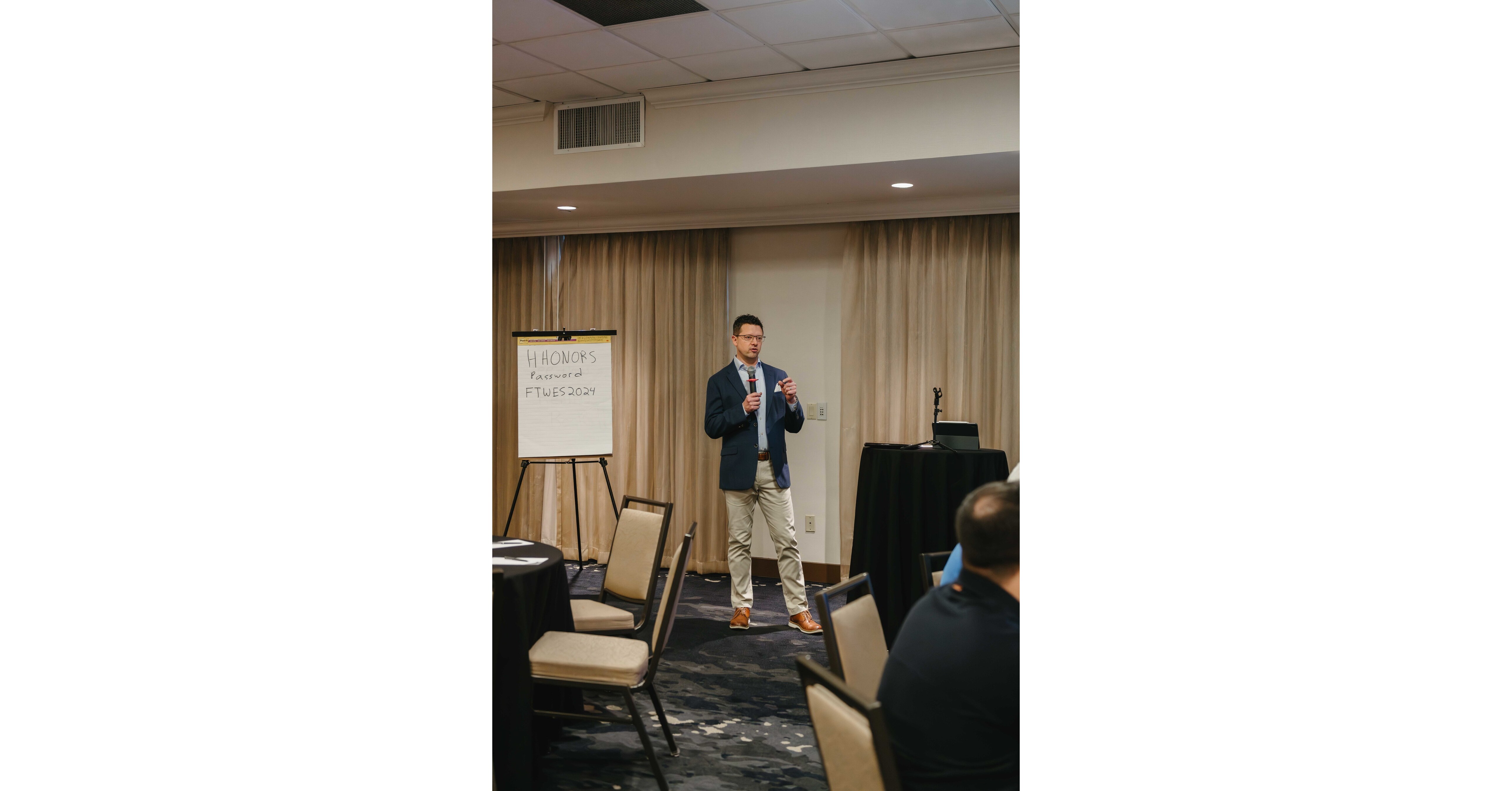 Janet Davis Cleaners' Kyle Matthews Re-Elected, Leads AWGS Meeting in Texas
