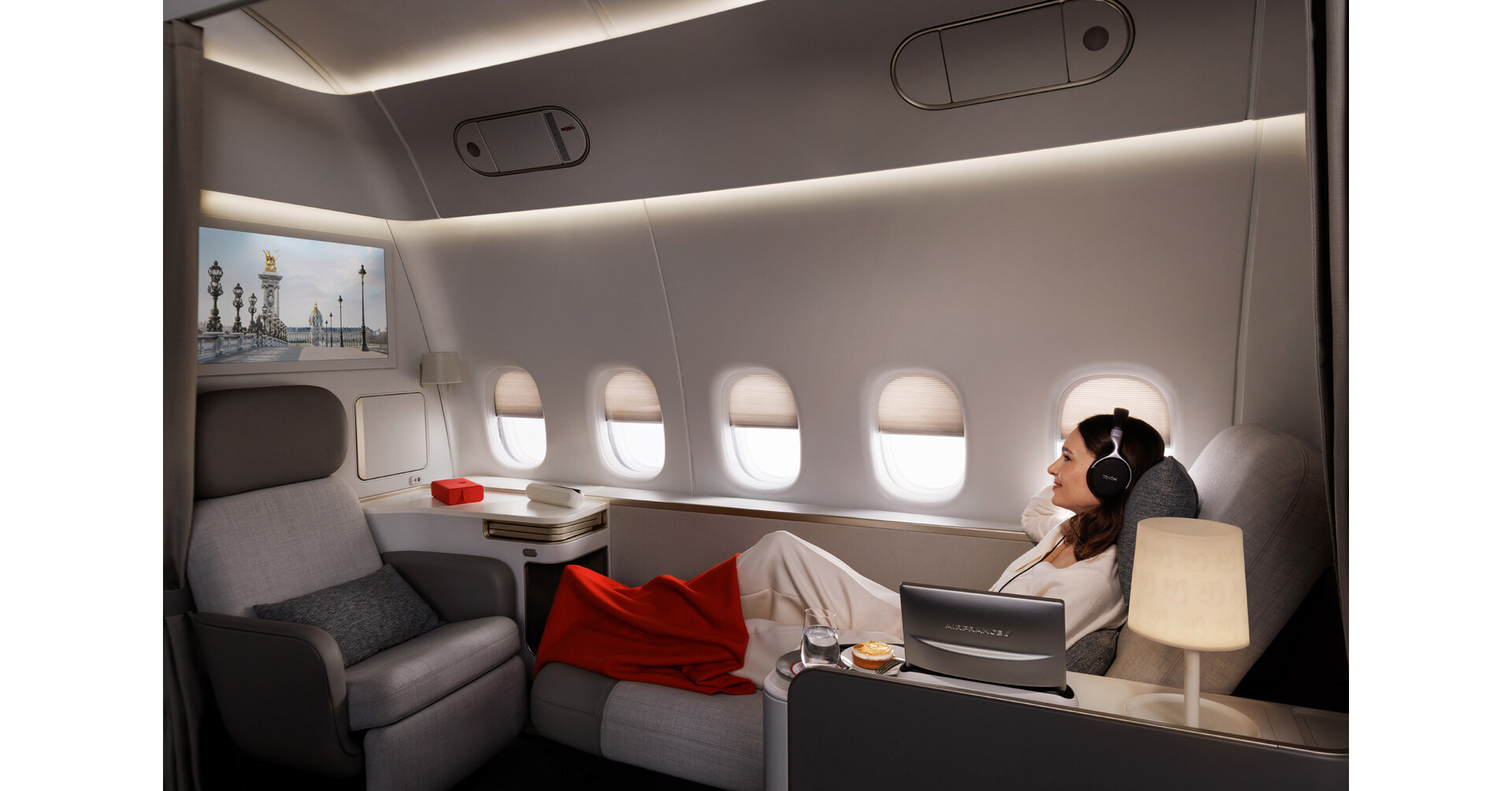 Air France dévoile sa nouvelle expérience La Première, la plus belle ...