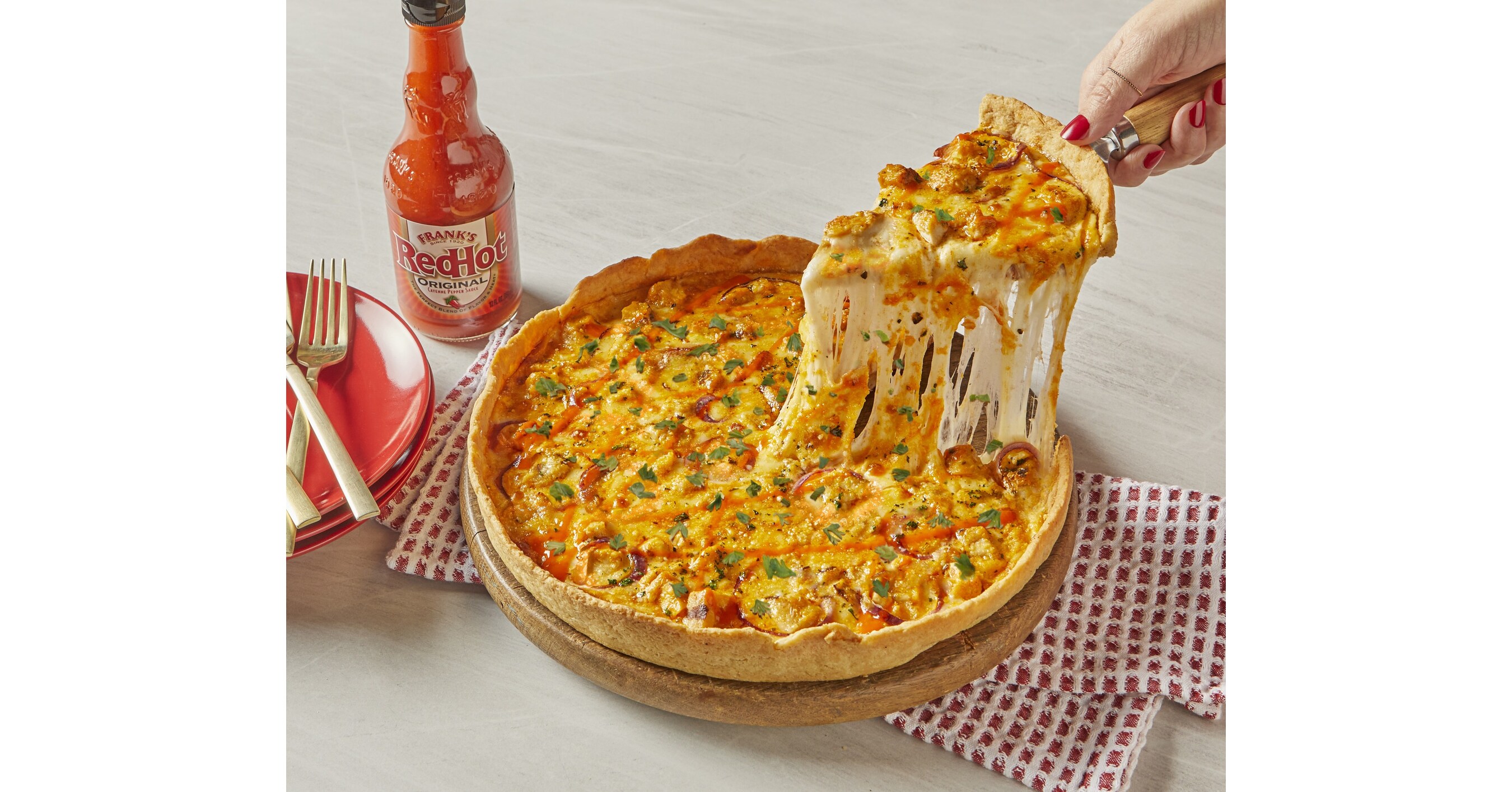 Chicago's Legendary Lou Malnati's Pizzeria Partners with Frank's RedHot ...