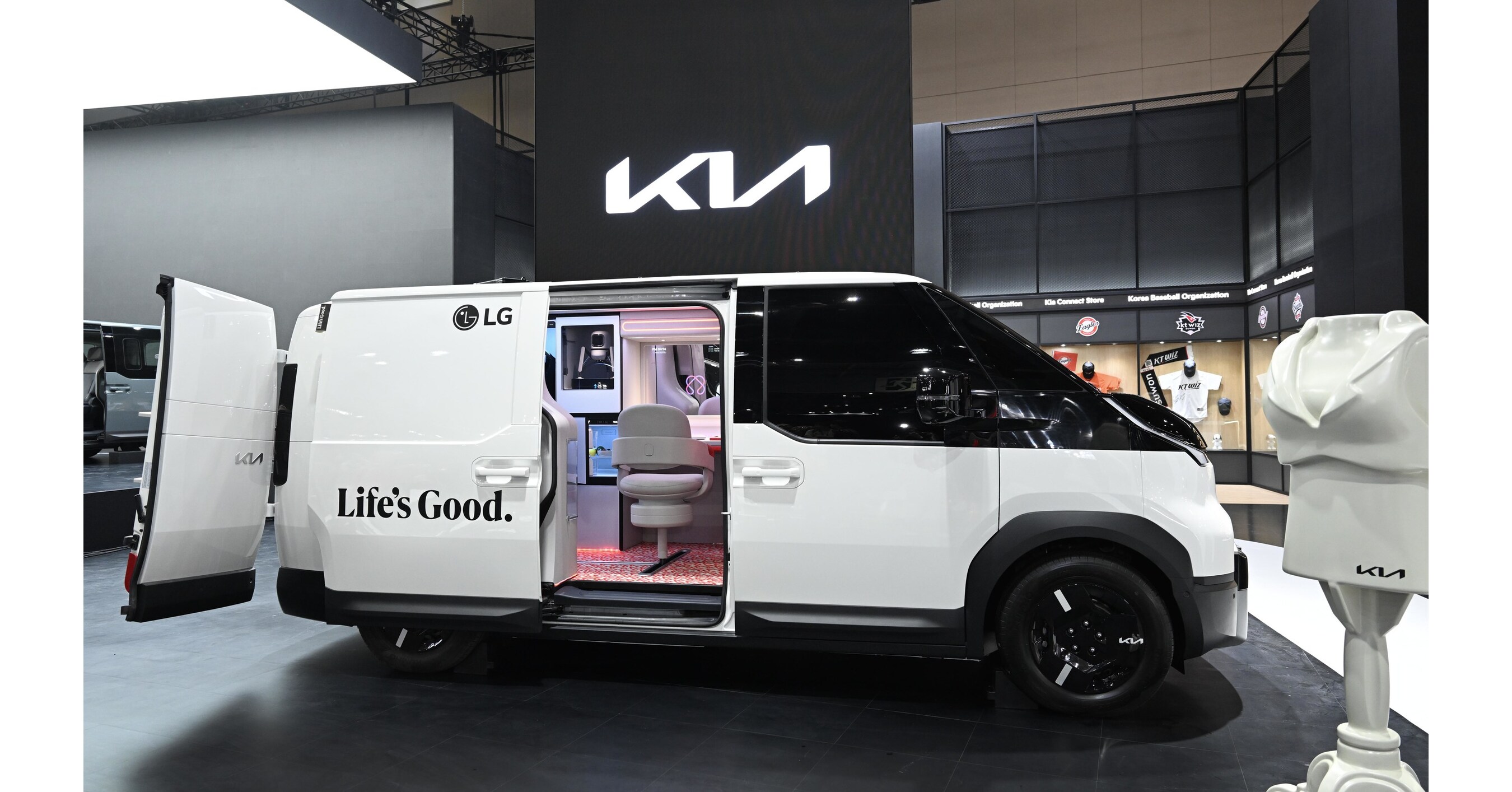 Kia and LG Electronics Partner to Showcase New PBV Concepts for Work ...