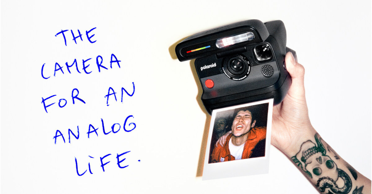 Introducing the Polaroid Flip: The ultimate point-and-shoot instant ...
