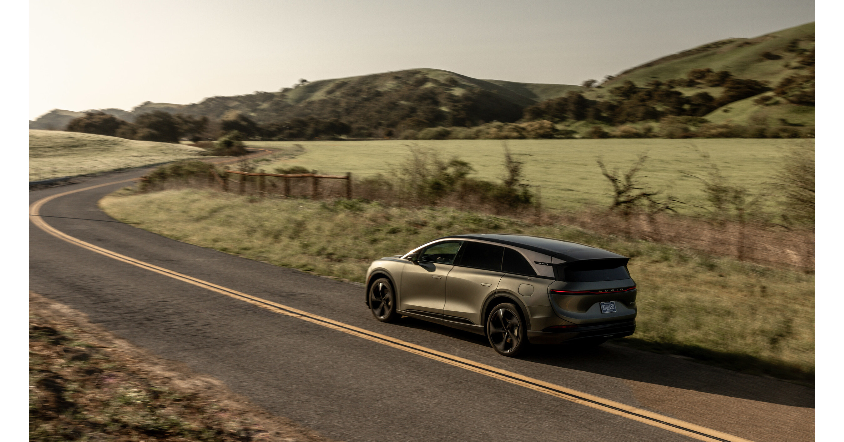 Introducing the 2026 Lucid Gravity Grand Touring: A Force of Attraction ...