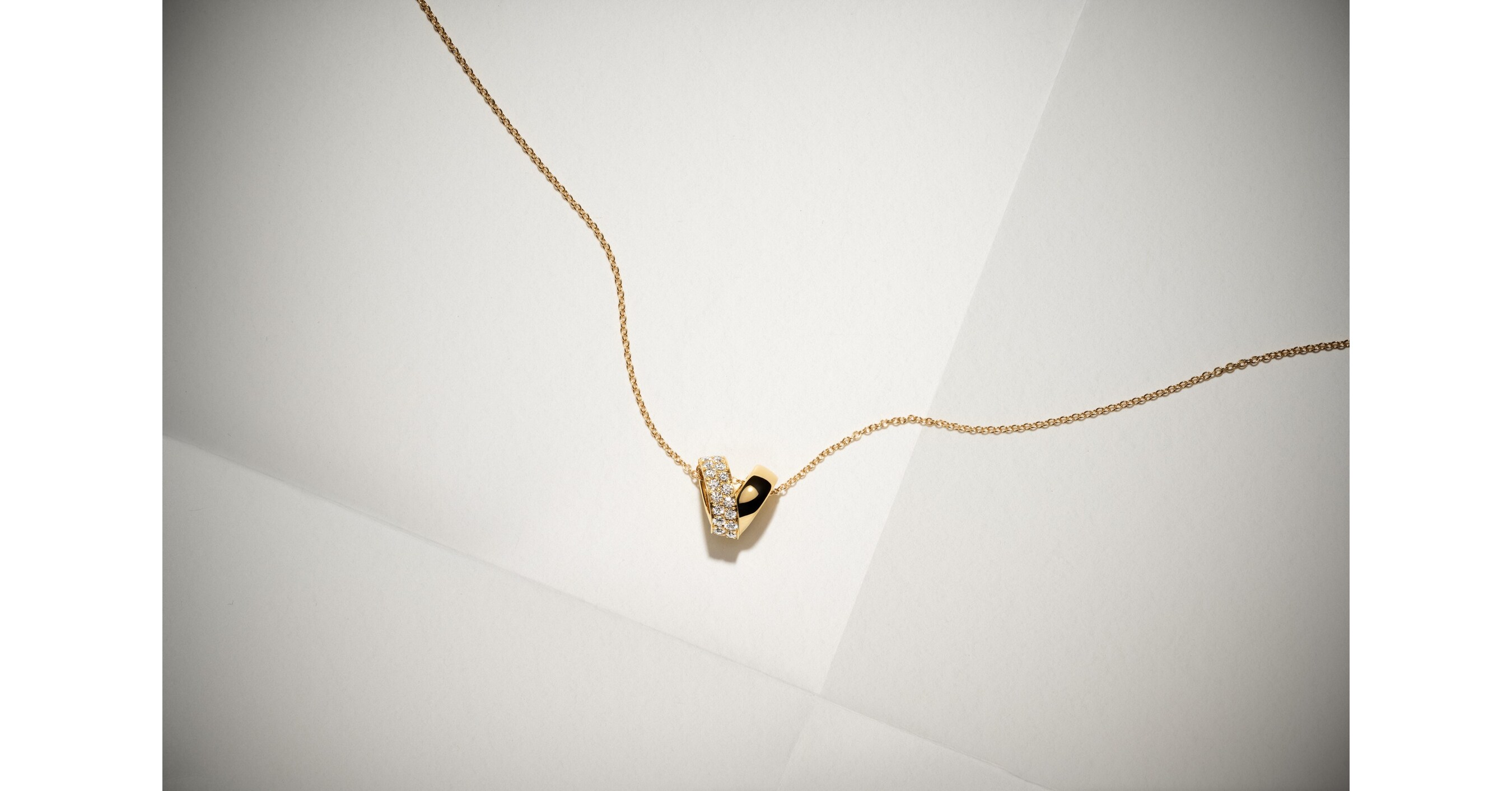 SPELL OUT YOUR LOVE THIS MOTHER'S DAY WITH THE INSIDE/OUT MULTI-WEAR ...