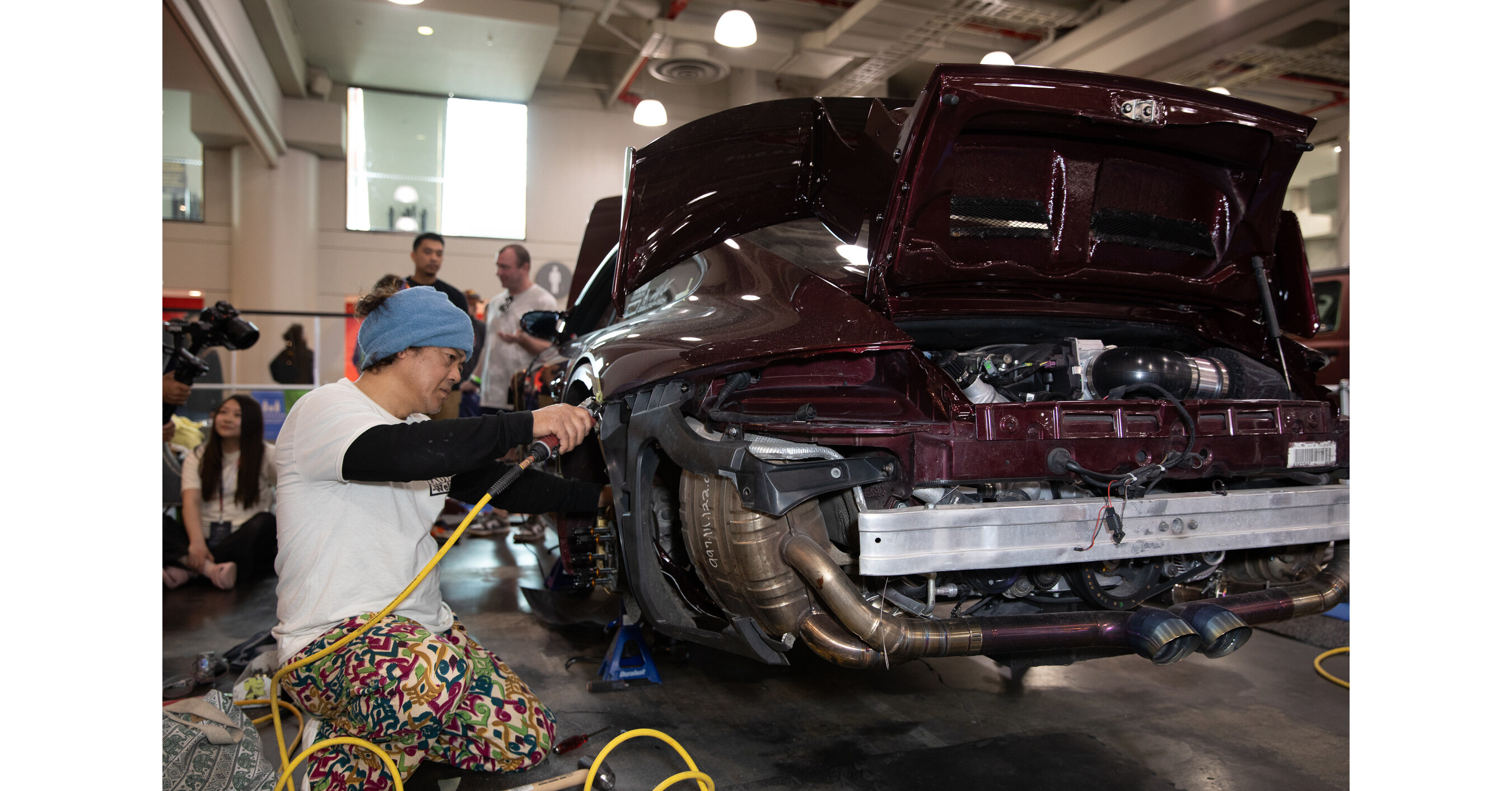 World-Famous Master Craftsman Completes First-Ever Auto Show Build in ...