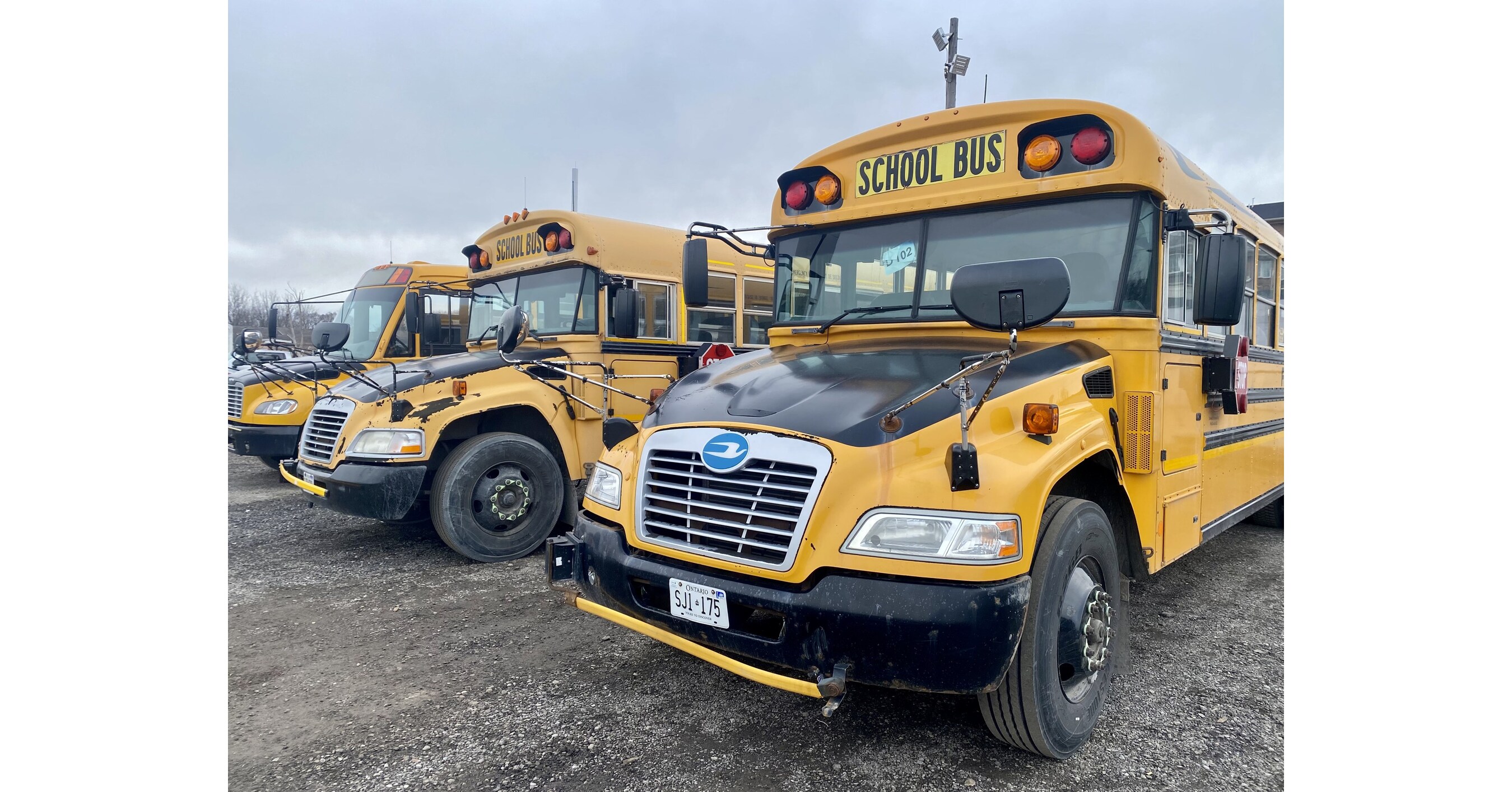 Unifor warns of potential strike action as First Student school bus ...