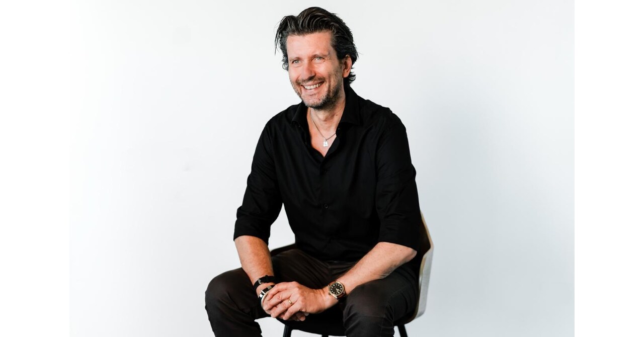 Ex-Cardano CMO Maverick Adam Bates Jumps Ship to XION as Chief ...