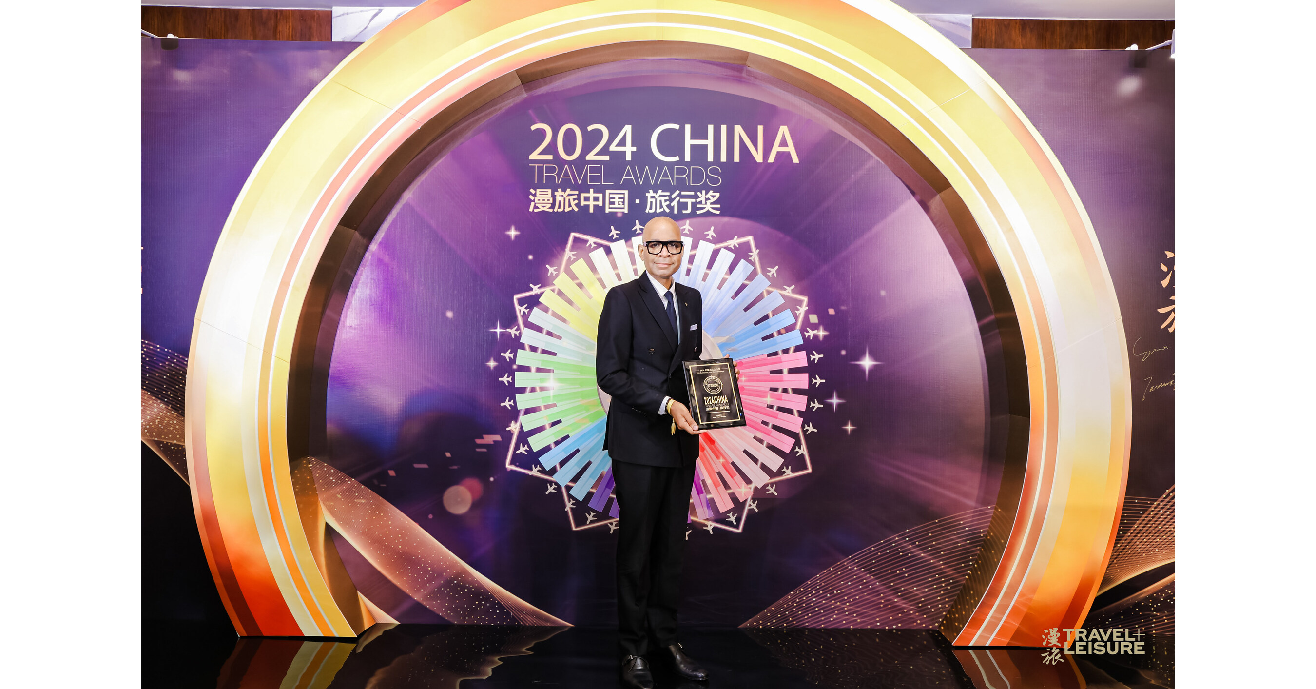 The St. Regis Macao celebrates Mr. Stuart-Wayne Douglas as Outstanding ...