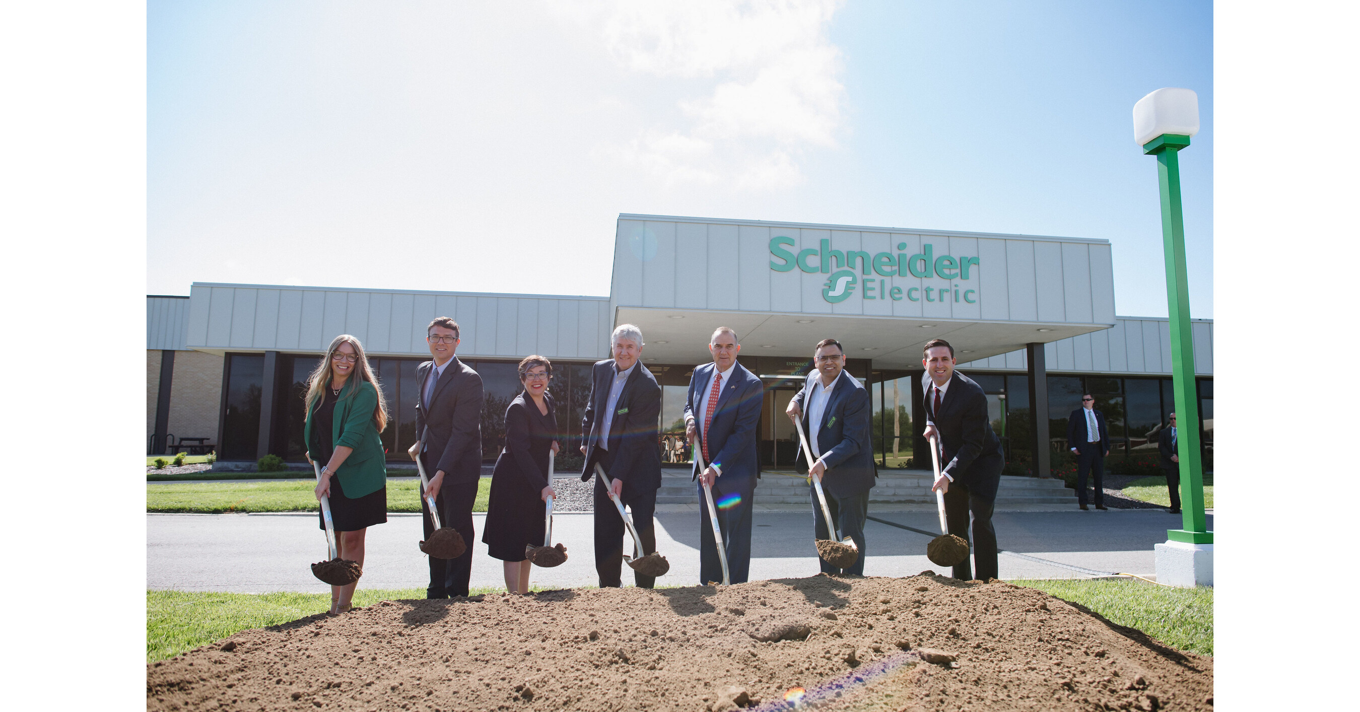 Schneider Electric Breaks Ground on Columbia Facility in U.S. Alongside ...