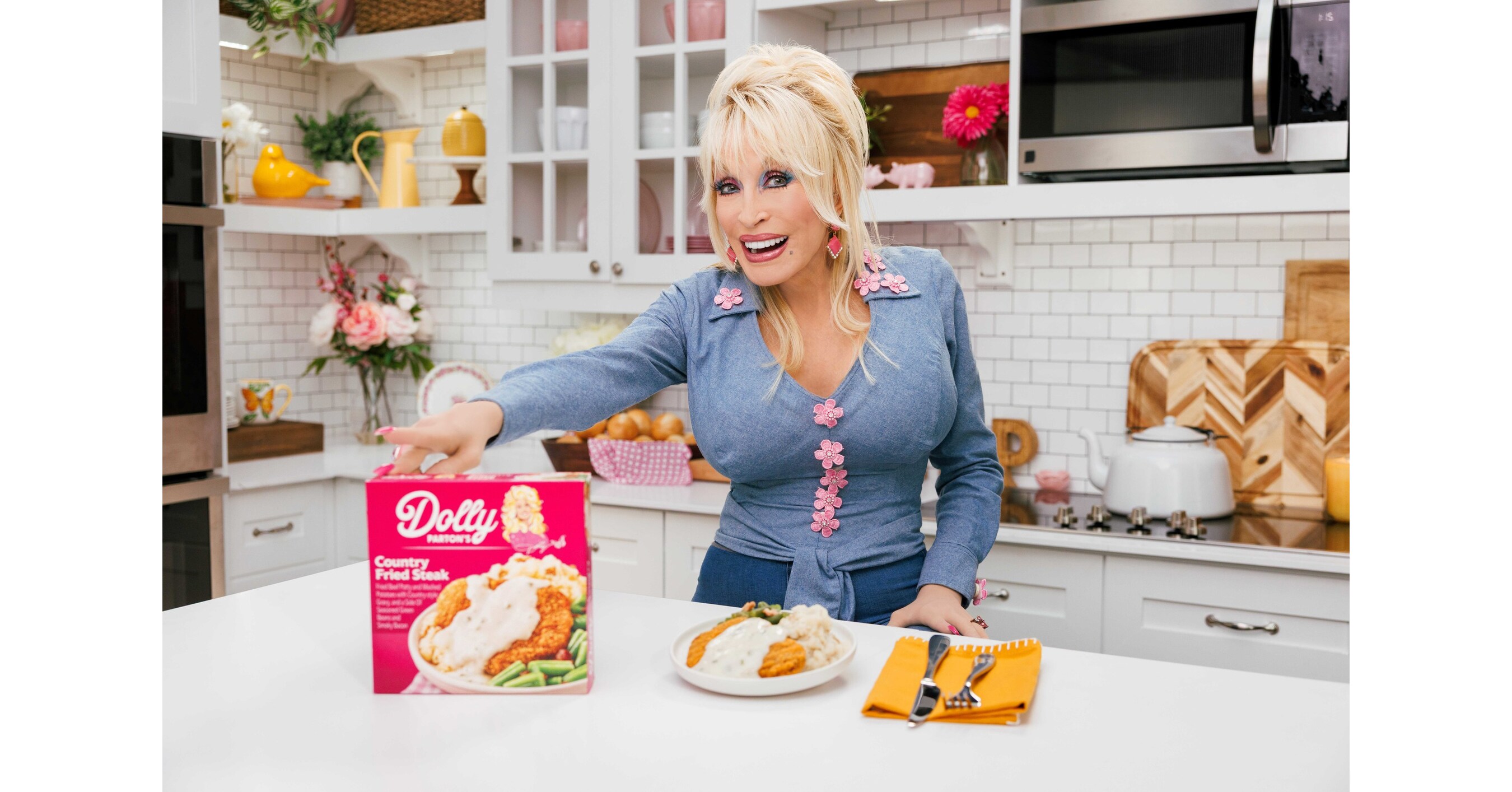 Dolly Parton Serves Up Southern-Inspired Comfort Food with New Line of ...