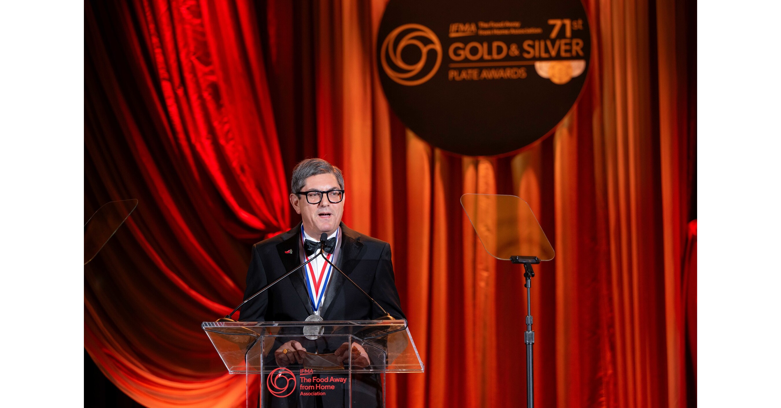 Prestigious 2025 Gold Plate Award Goes to Kevin Hochman