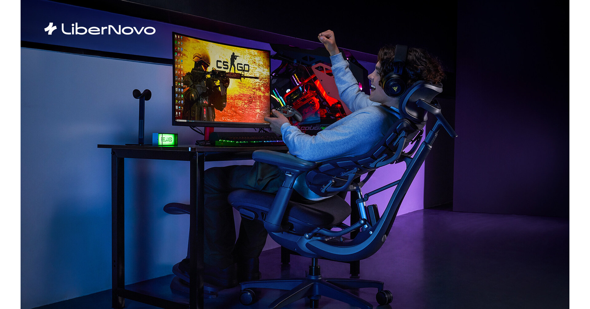 Libernovo Omni: A Dynamic Ergonomic Chair for Modern Professionals