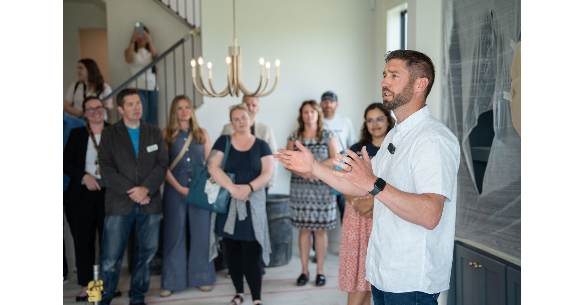 Hanson Builders Hosts Floor-Signing Event for First-Ever St. Jude Dream ...