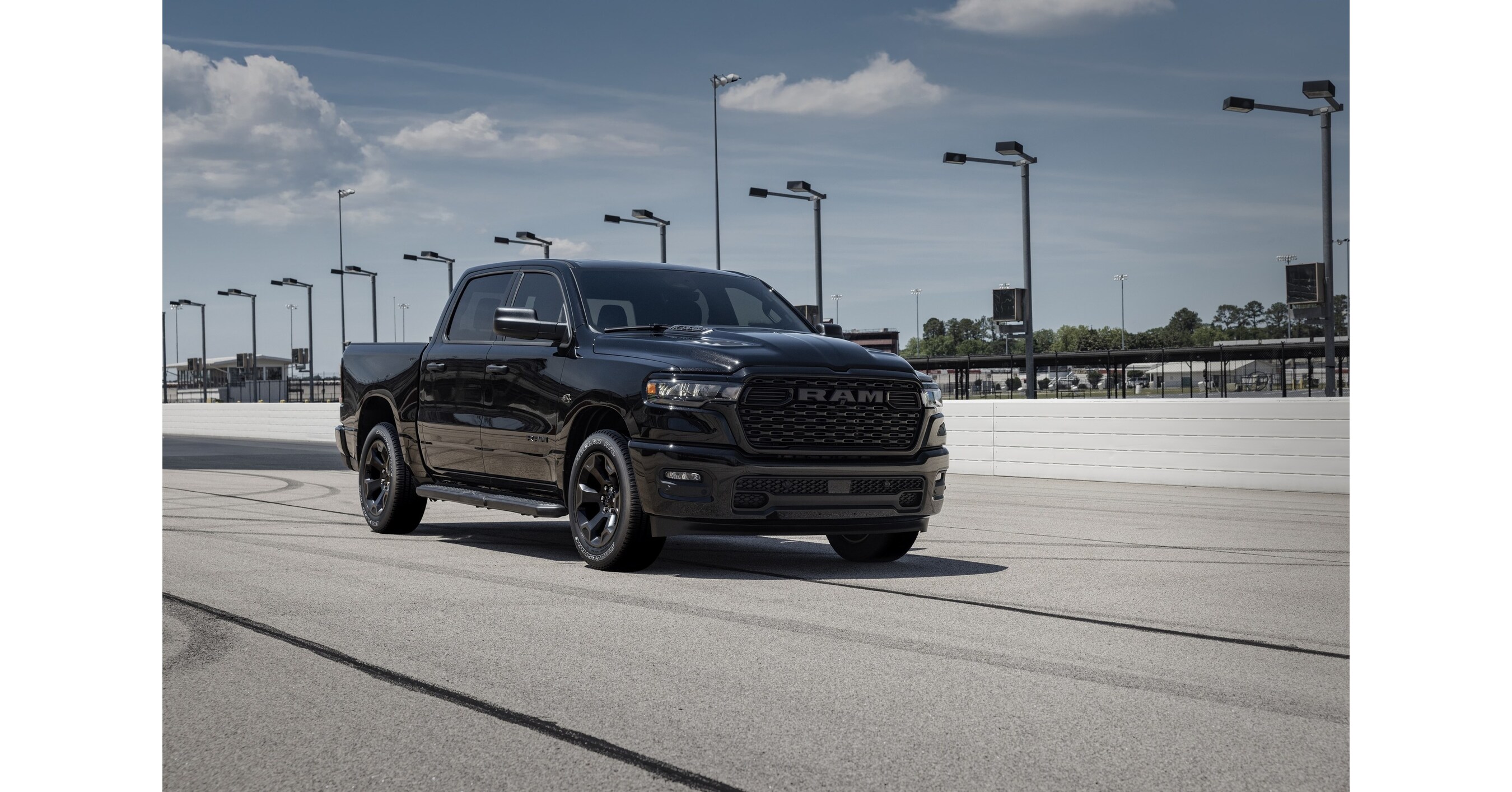 The Legend Returns: 2026 Ram 1500 Offers 5.7-liter HEMI® V-8 eTorque ...