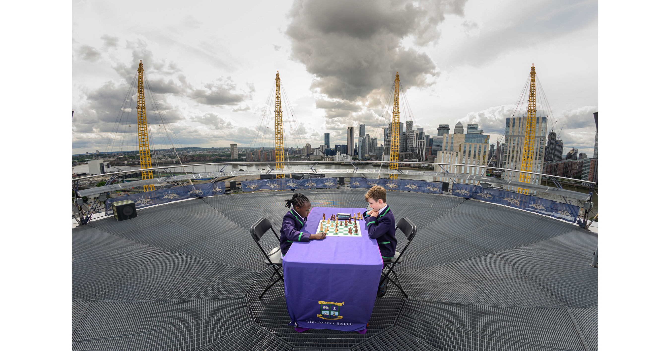 The Pointer School: School children play chess on the roof of London's ...