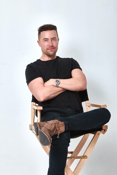 Bestselling Author Michael Harbron Signs Deal to Write Official Prequel ...