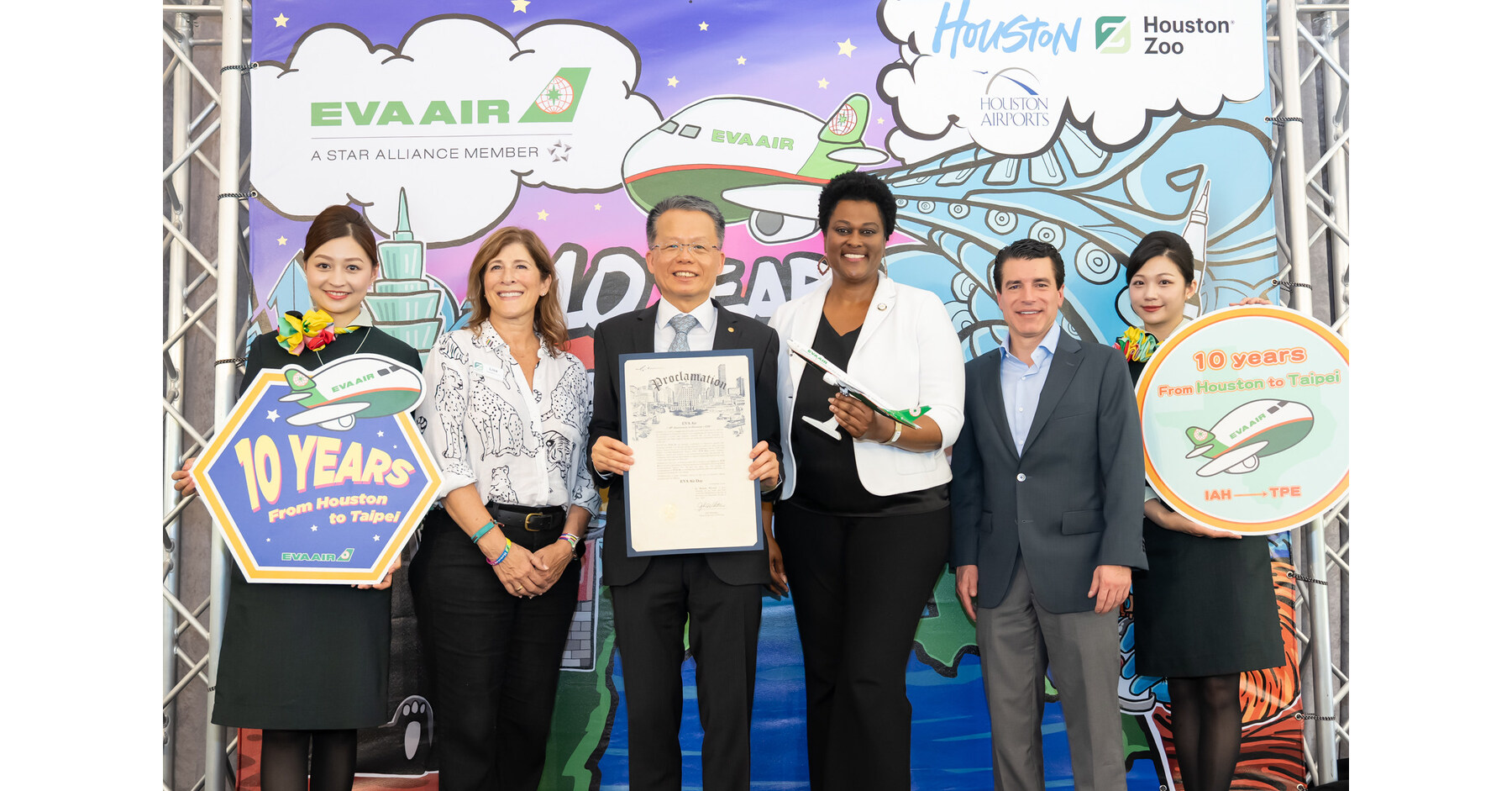 EVA Air Celebrates 10 Years of Flying the Houston-Taipei Route ...