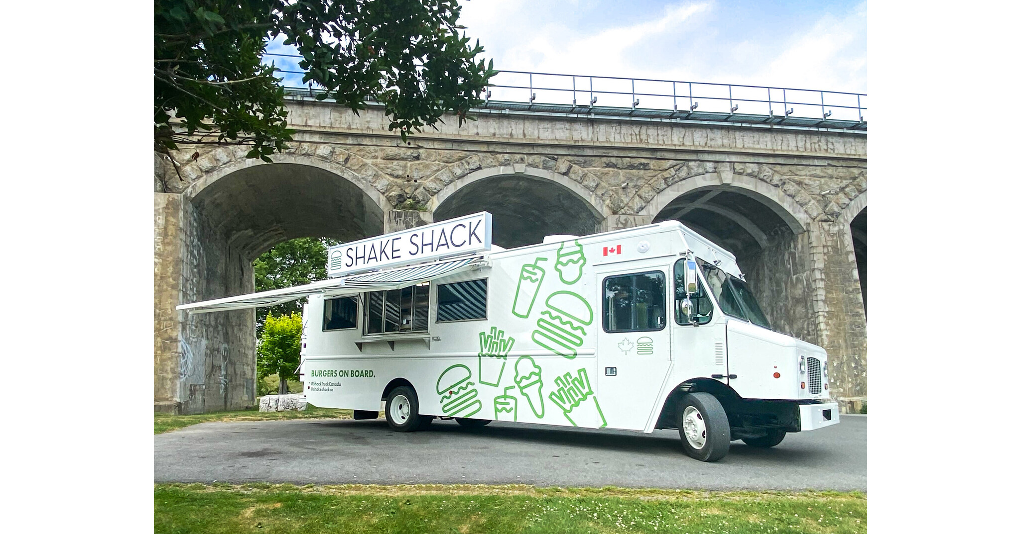 Shake Shack Canada Hits the Road This Summer With Their First Food Truck