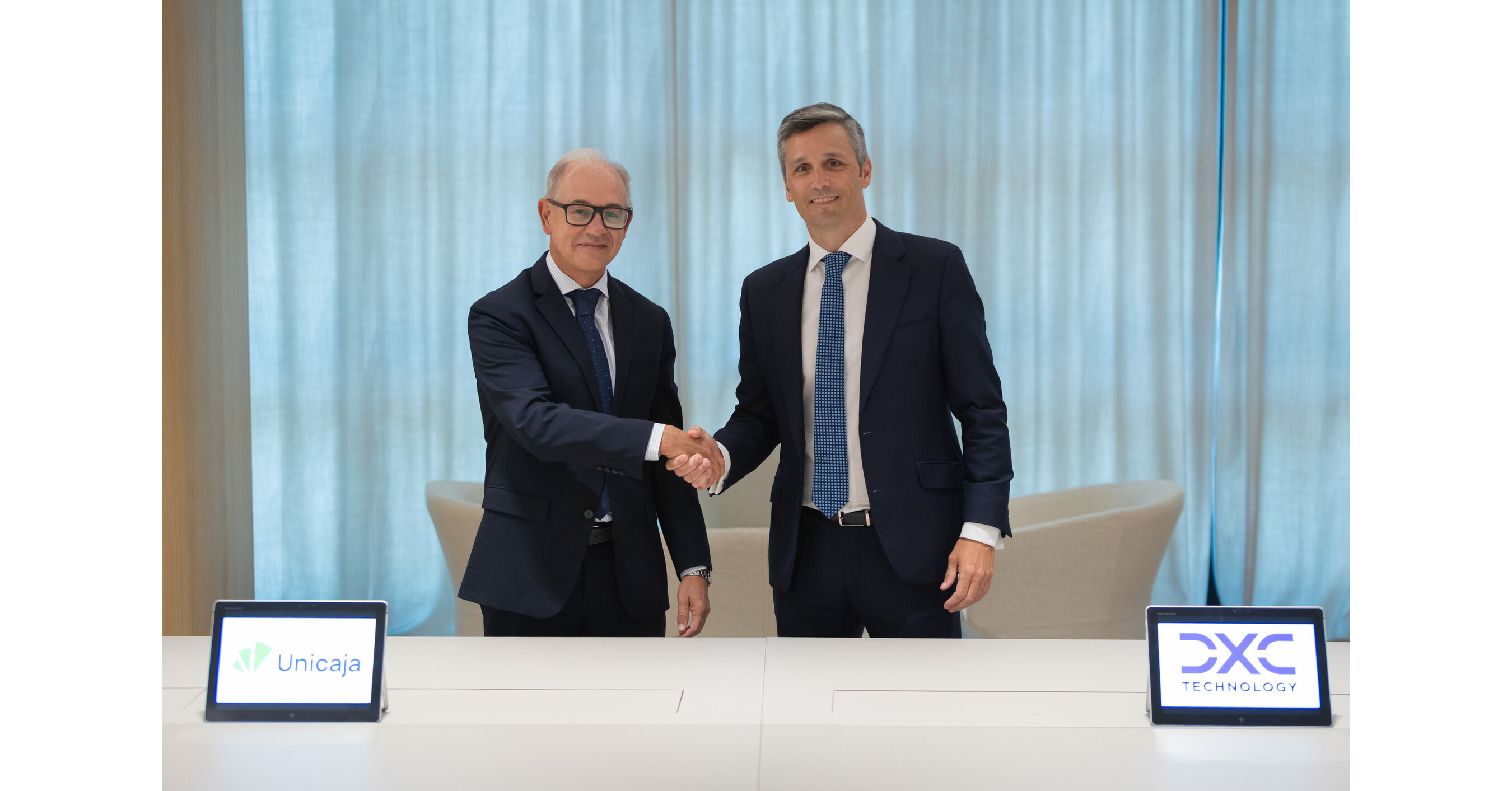 Unicaja entre en partenariat avec DXC pour transformer ses opérations ...