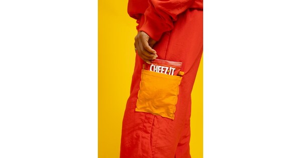 CHEEZ-IT® BRINGS ITS A-GAME TO THE BASKETBALL 'TUNNEL FIT' TREND WITH ...