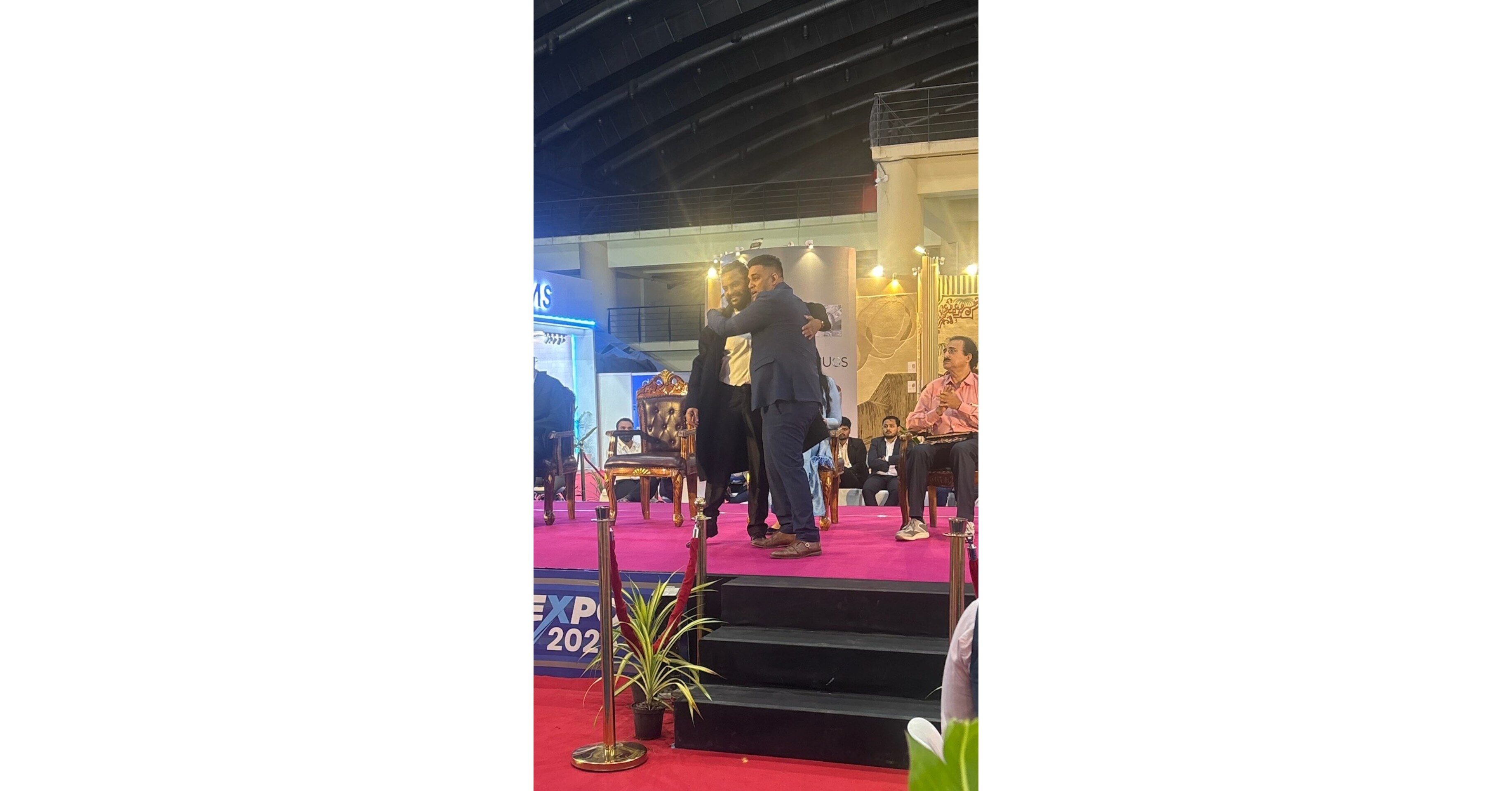 Crafting Tomorrow: Thomas Abraham Headlines D-Arc Build