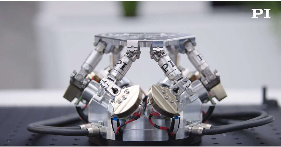Fast Lever-Hexapod Micro-Robot Concept for Optics & Photonics Applications
