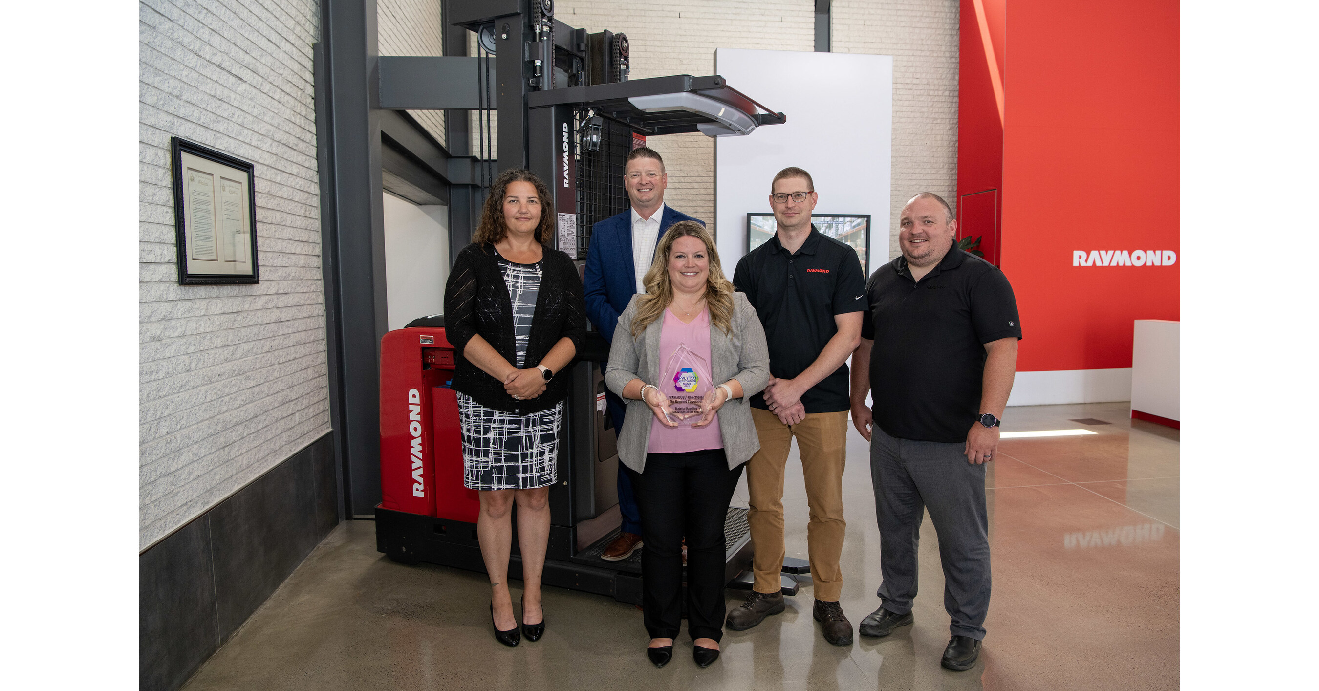 THE RAYMOND CORPORATION'S iWAREHOUSE® OBJECTSENSE NAMED SUPPLYTECH ...