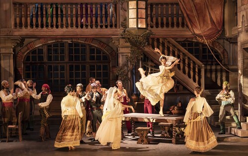 HISTORICALLY INSPIRED 'CARMEN' OPENS THE DALLAS OPERA'S 2025/2026 SEASON