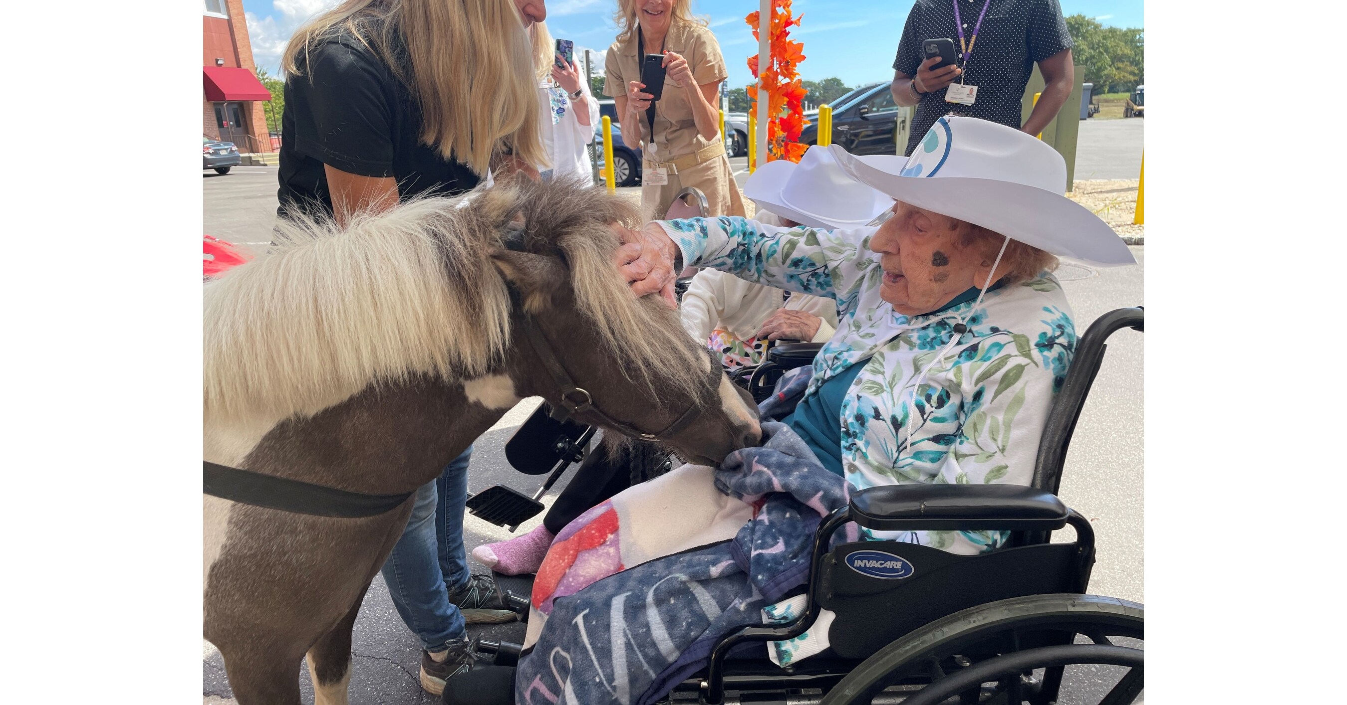 CenterLight PACE Participants Enjoy a Heartwarming Visit with Therapy ...