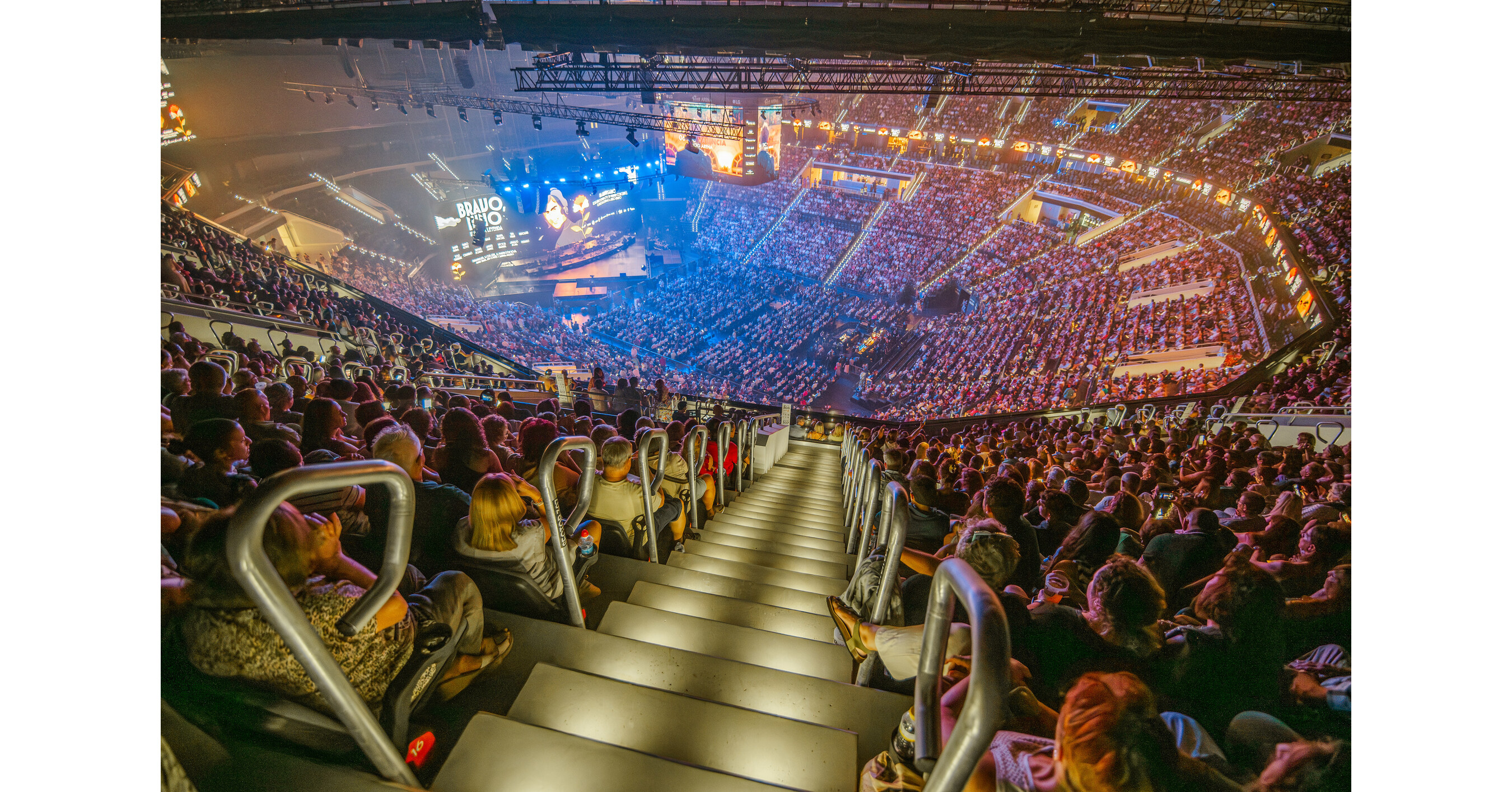 Roig Arena Opens in Valencia, Spain's Largest Indoor Venue