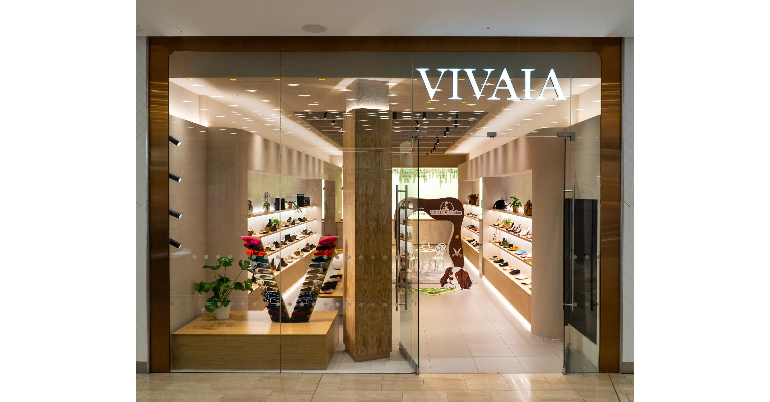 Celebrity-Loved VIVAIA Opens First UK Store in London