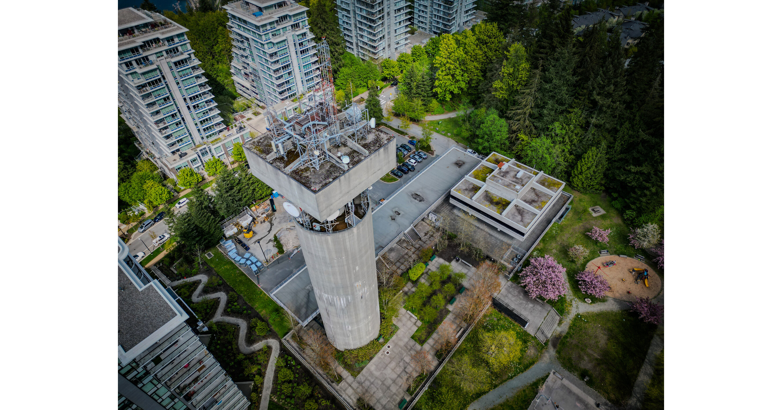 Bell and Simon Fraser University team up to advance Canada's AI and ...
