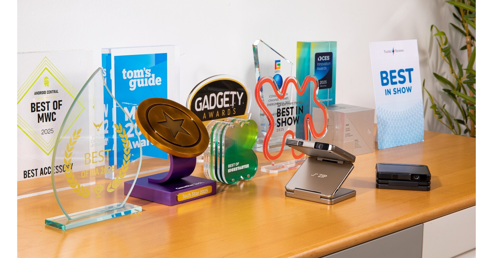 Aurzen's Groundbreaking ZIP Projector Sweeps Awards at IFA 2025 - Sep ...