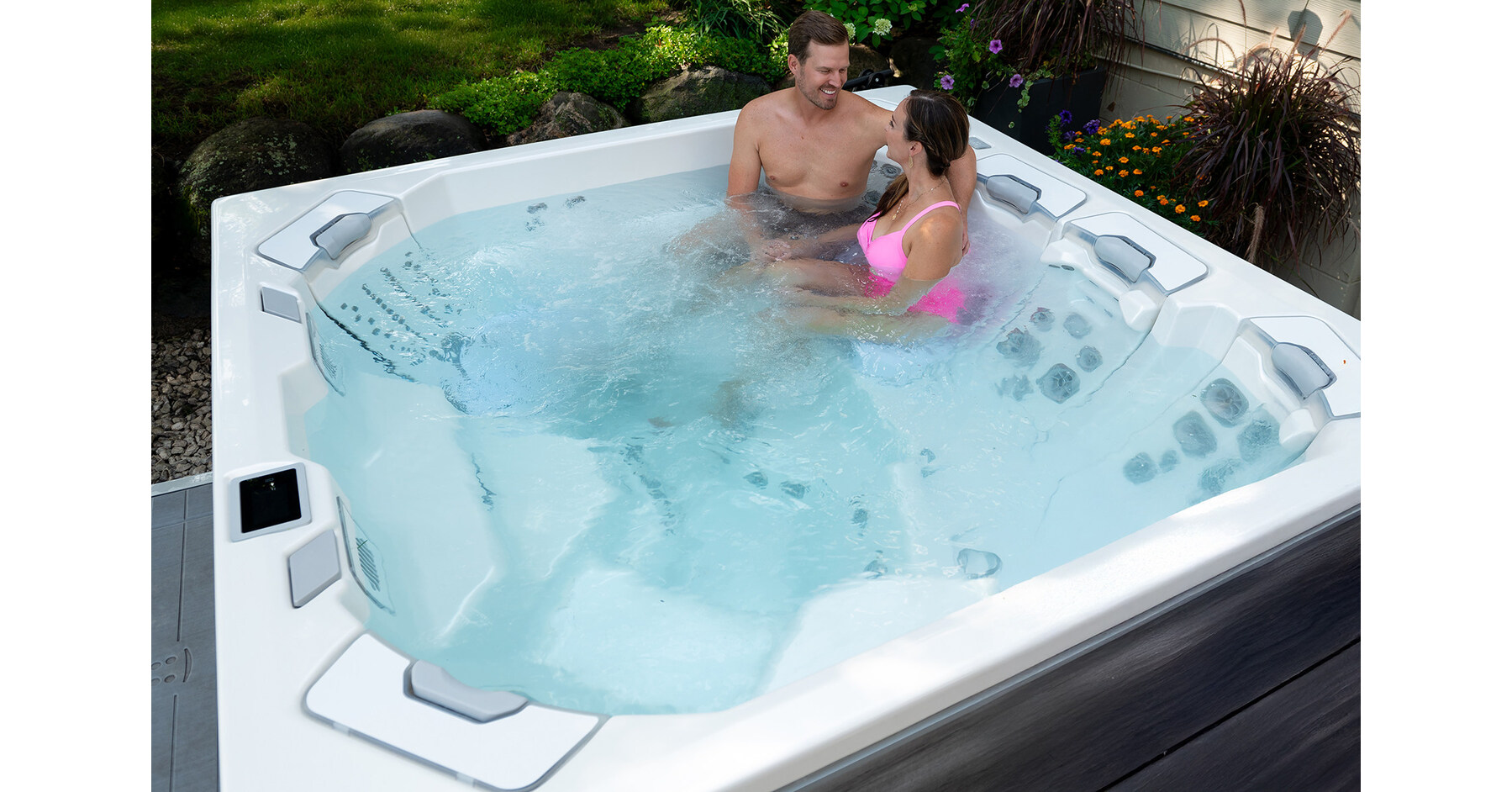 How to Use Your Hot Tub All Fall and Winter