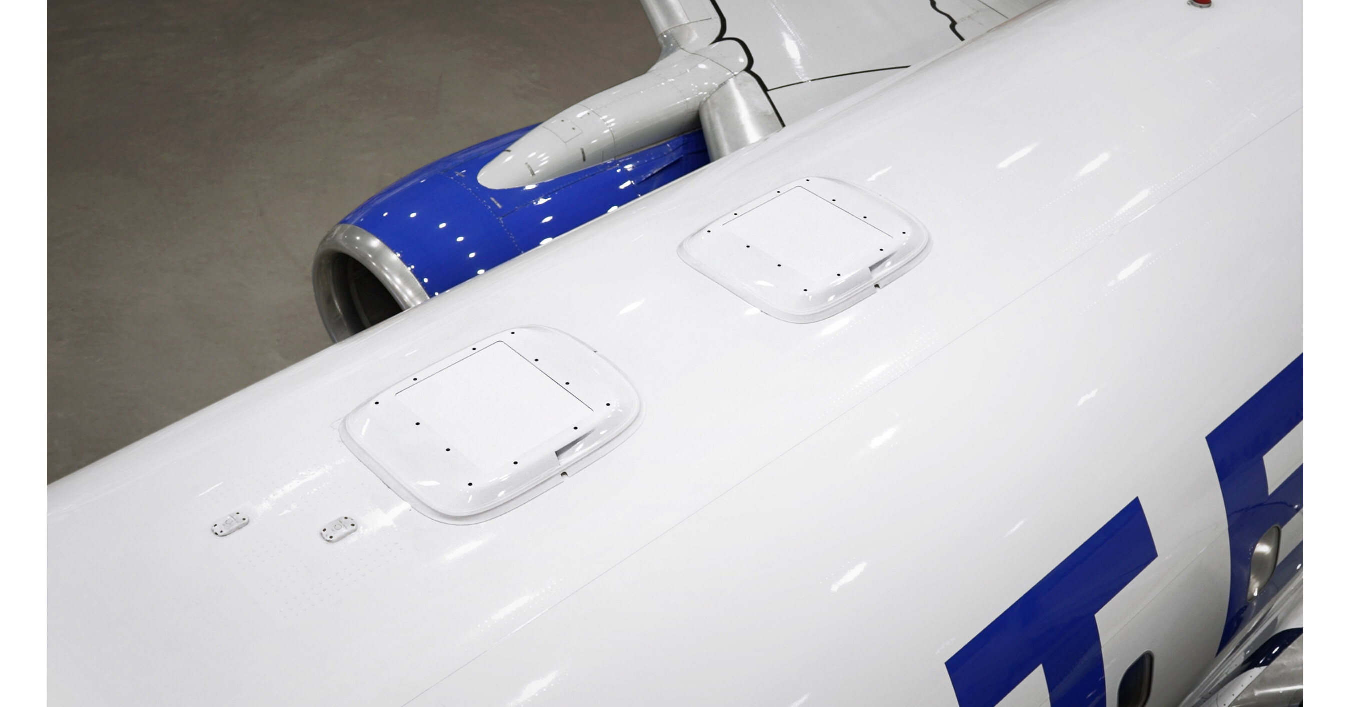 United Receives FAA Certification for First Starlink-Equipped Mainline ...